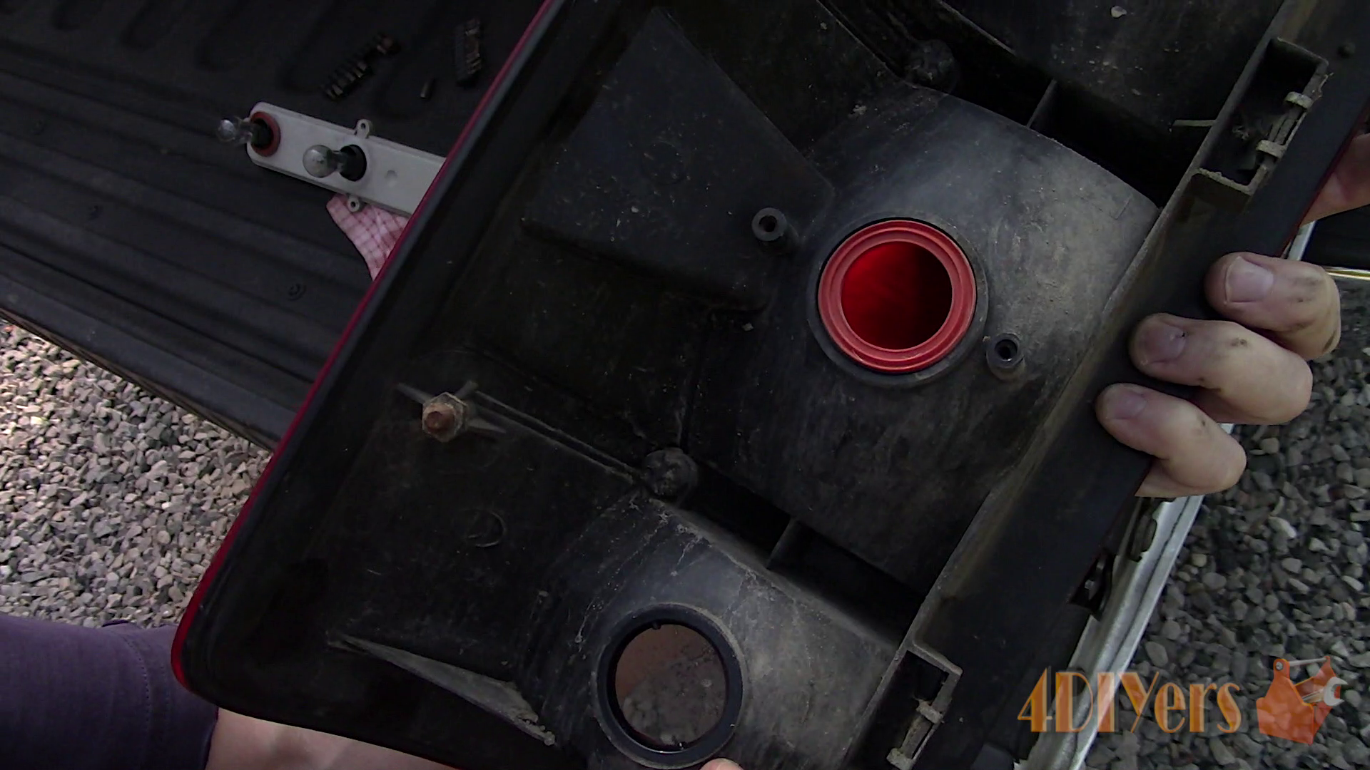 How to Solve Moisture or Condensation Issues in Your Lights : 8 Steps ...