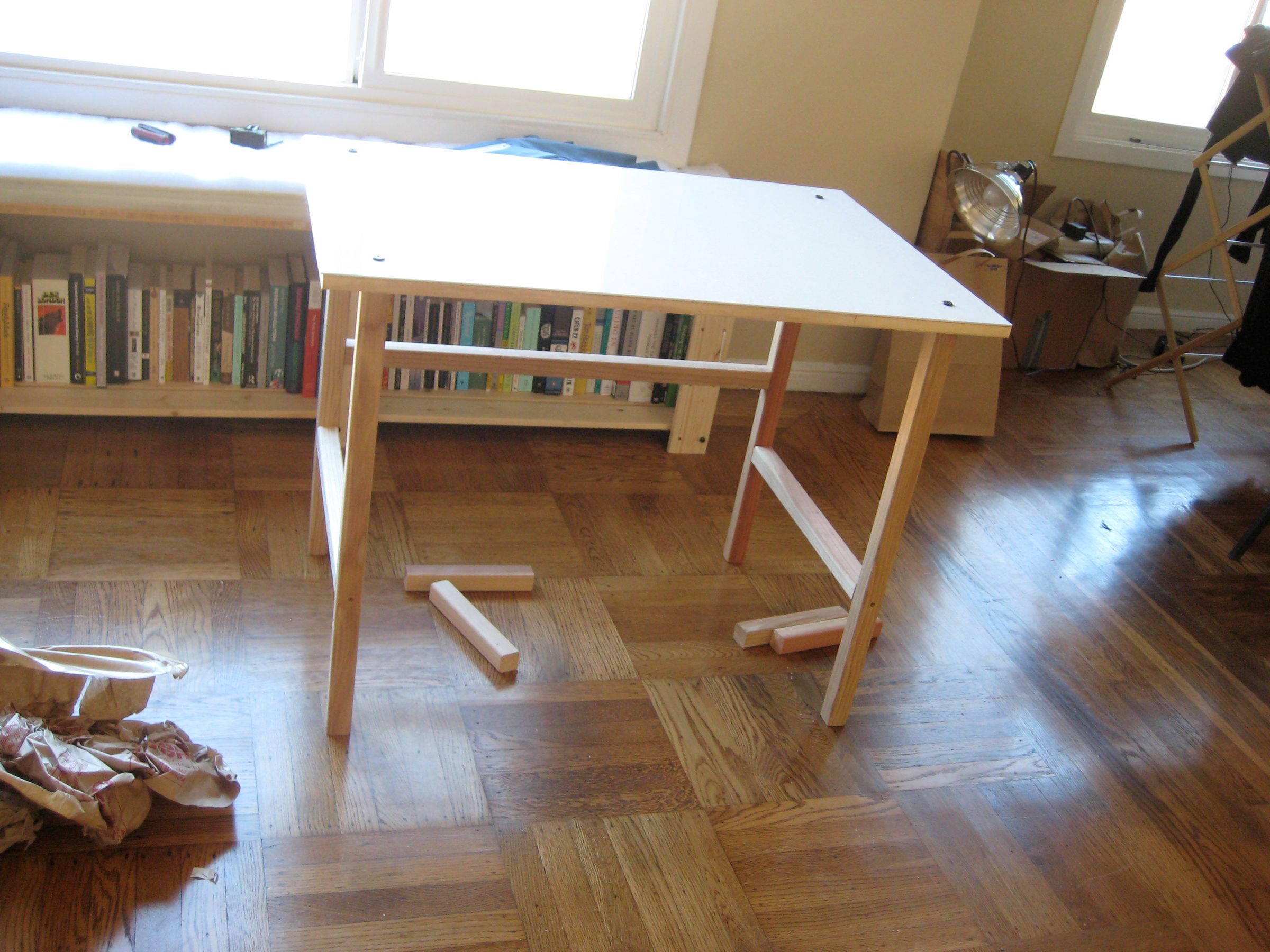 Basic Work Table : 9 Steps - Instructables