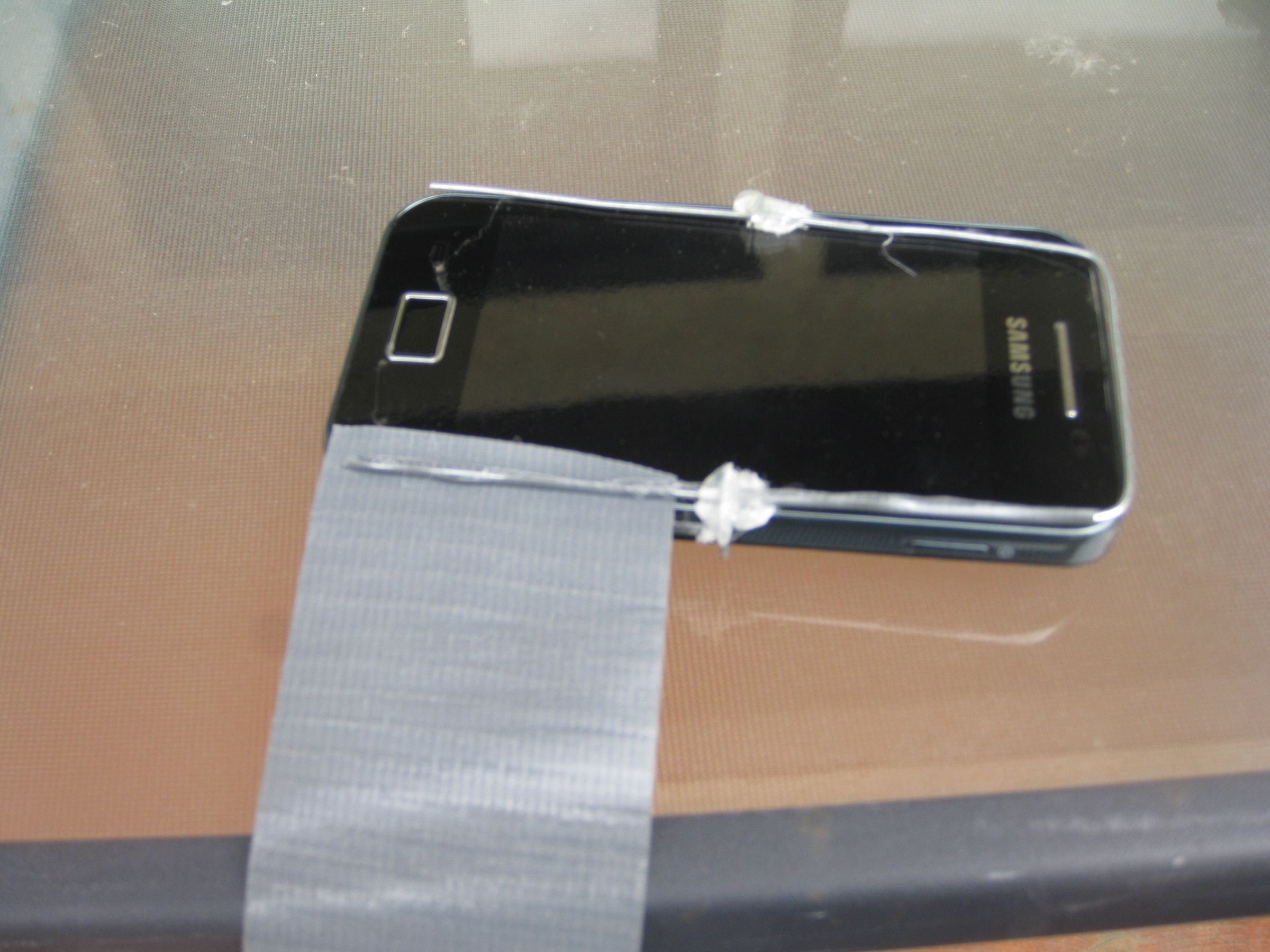 Duck Tape Phone Case : 5 Steps - Instructables