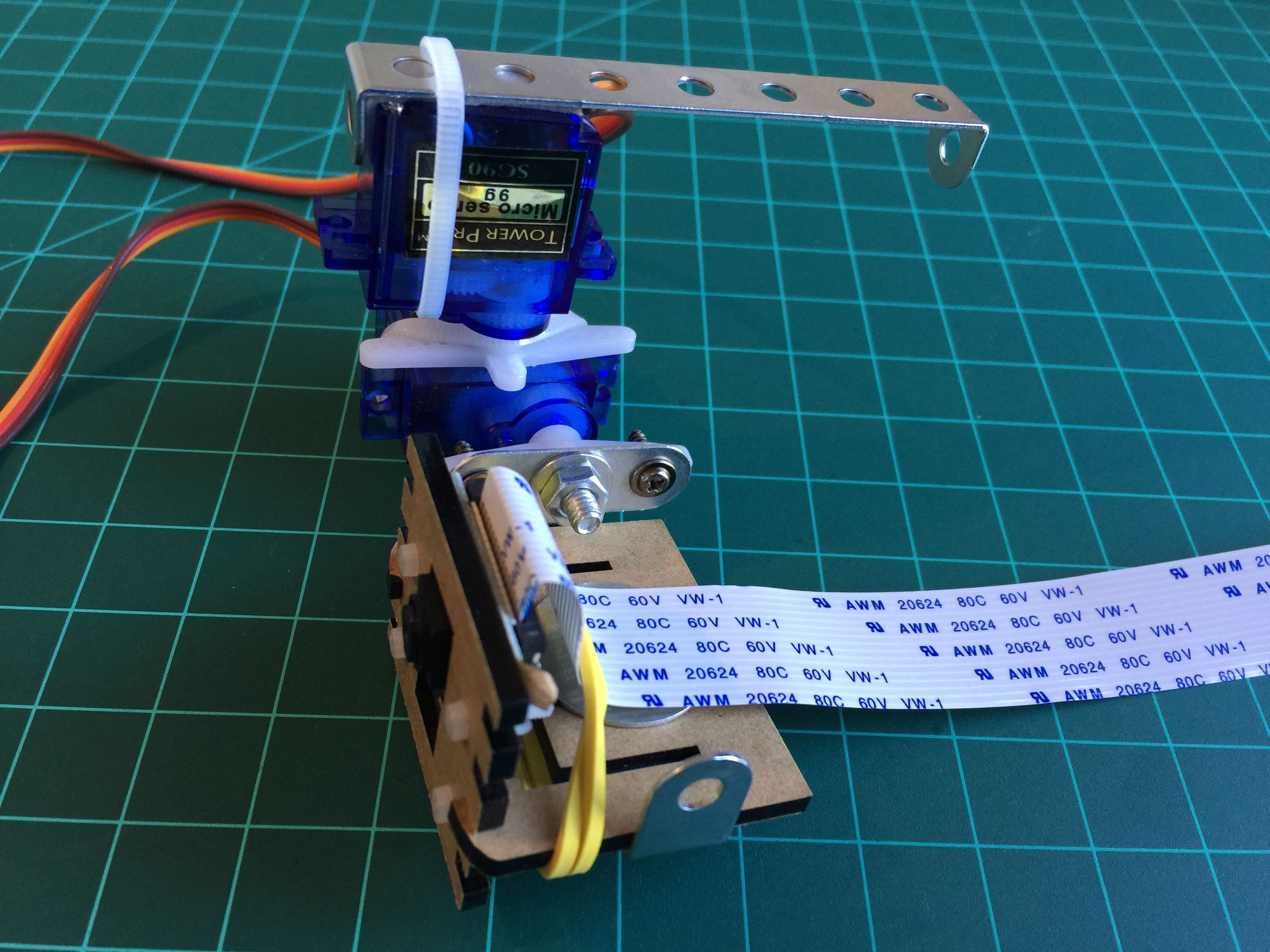 IoT: Raspberry Pi Robot With Video Streamer and Pan/Tilt Camera Remote ...