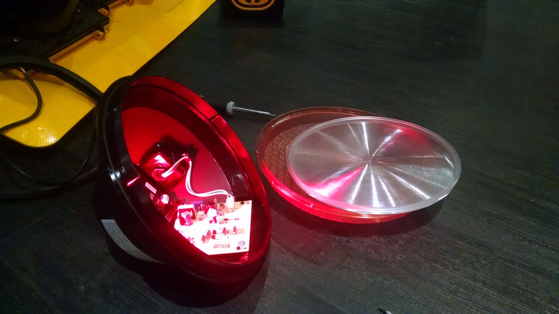 System Status Traffic Light : 6 Steps (with Pictures) - Instructables