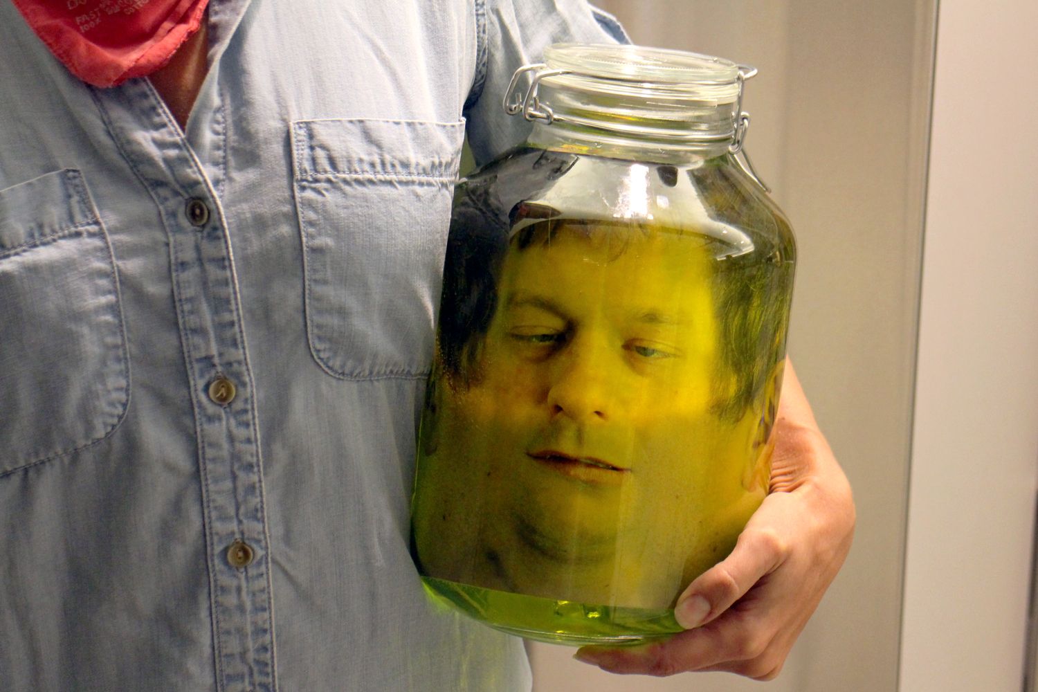 Head in a Jar Prank : 11 Steps (with Pictures) - Instructables