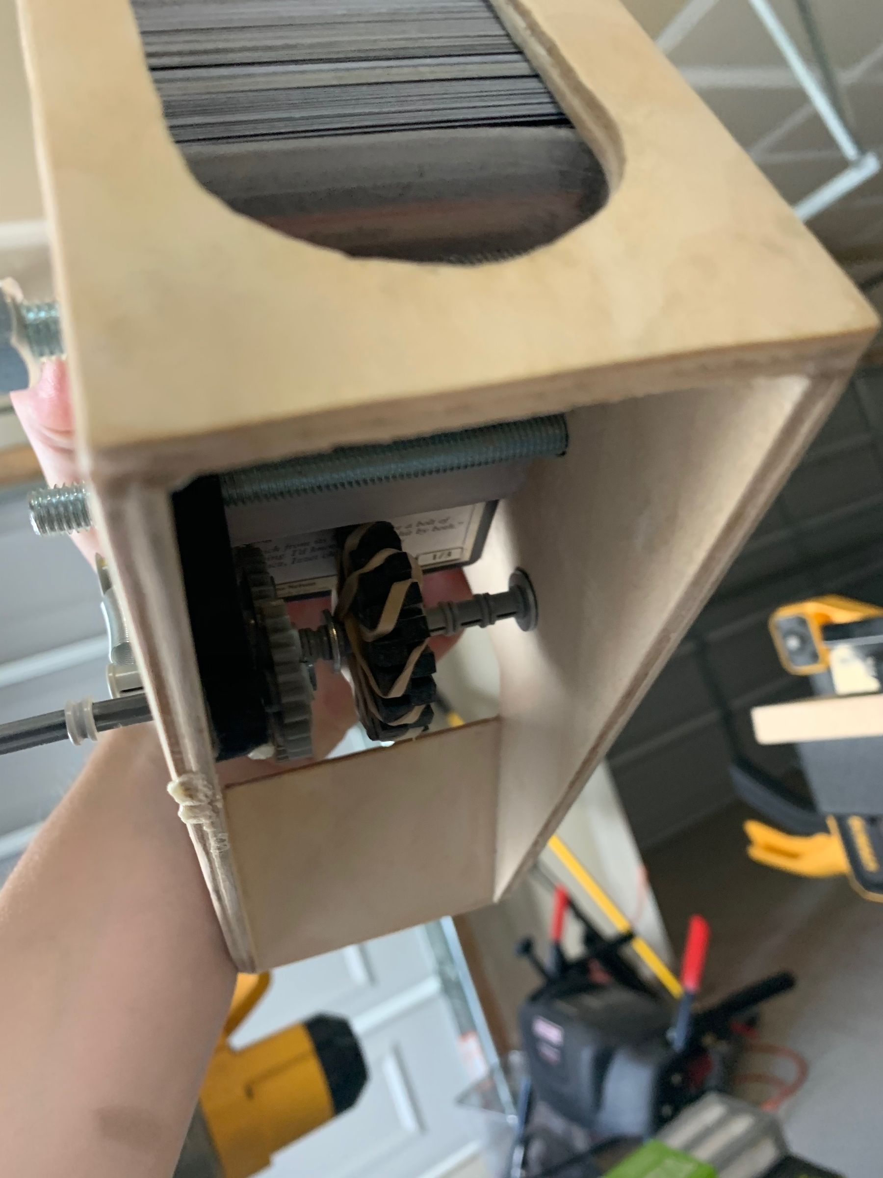 Card Feeder for a Trading Card Machine : 10 Steps (with Pictures ...