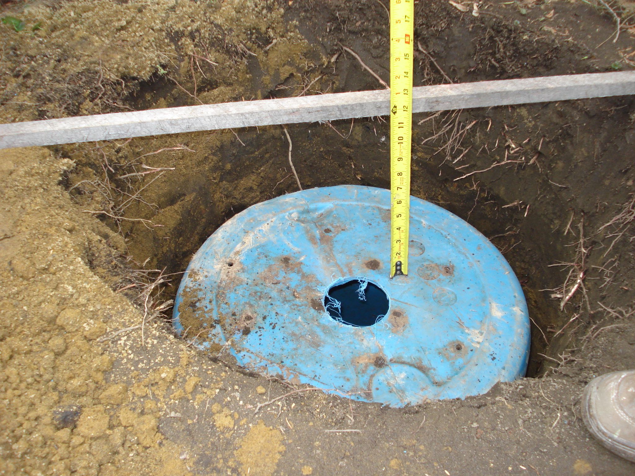 Big Dog Poop Composter (made From Salvaged Materials) : 4 Steps ...