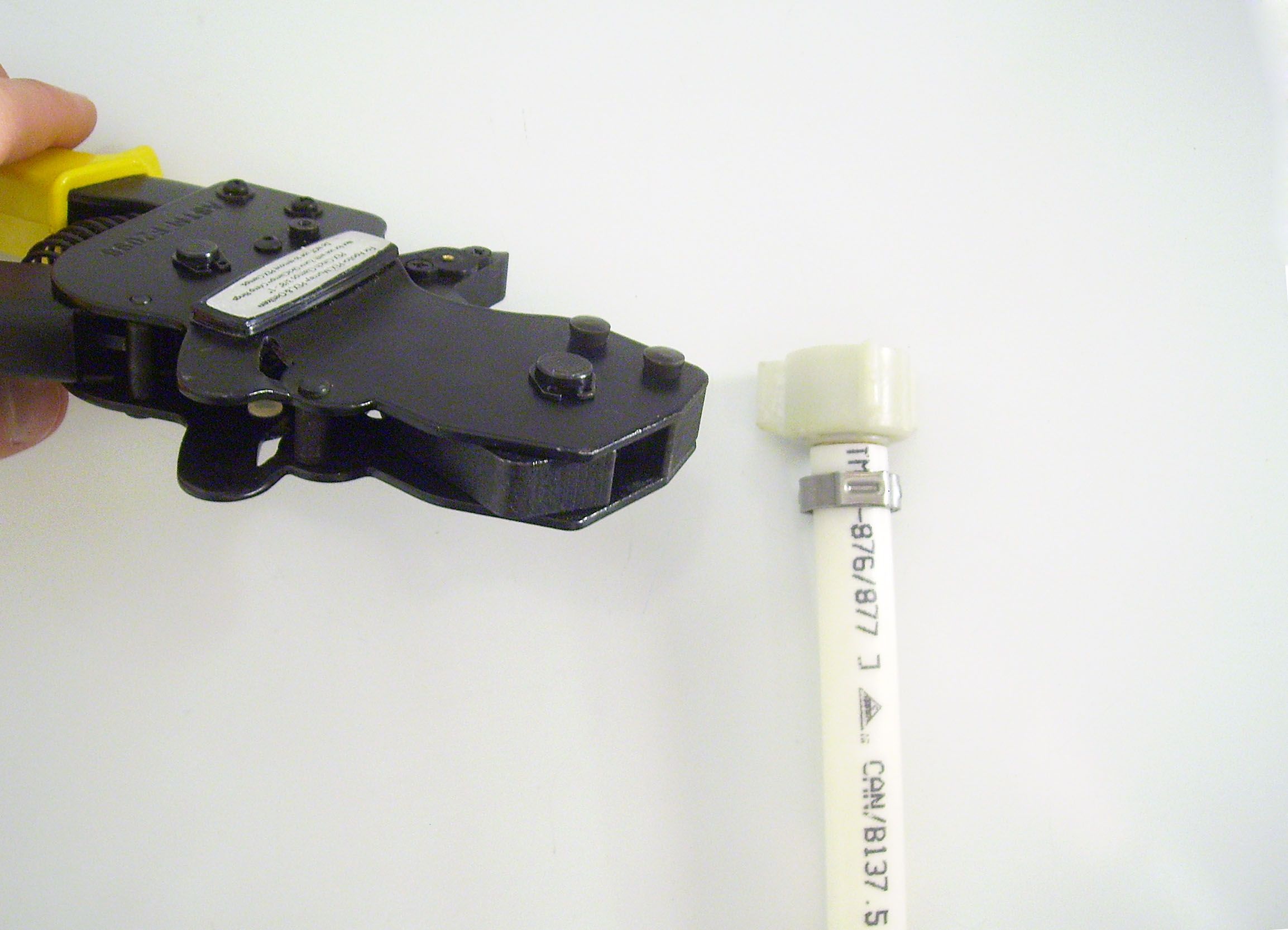 Water Line Leaks? Fix It Yourself! Here's How... : 10 Steps - Instructables