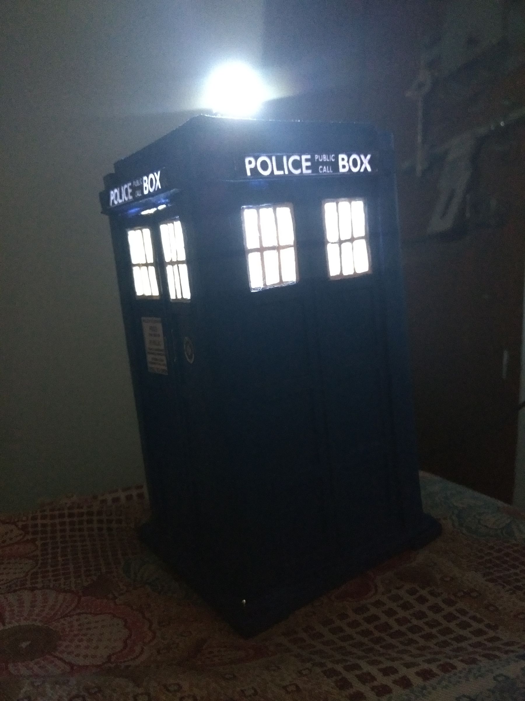 Make a Mini TARDIS With Light and Sound Effects! : 11 Steps (with ...
