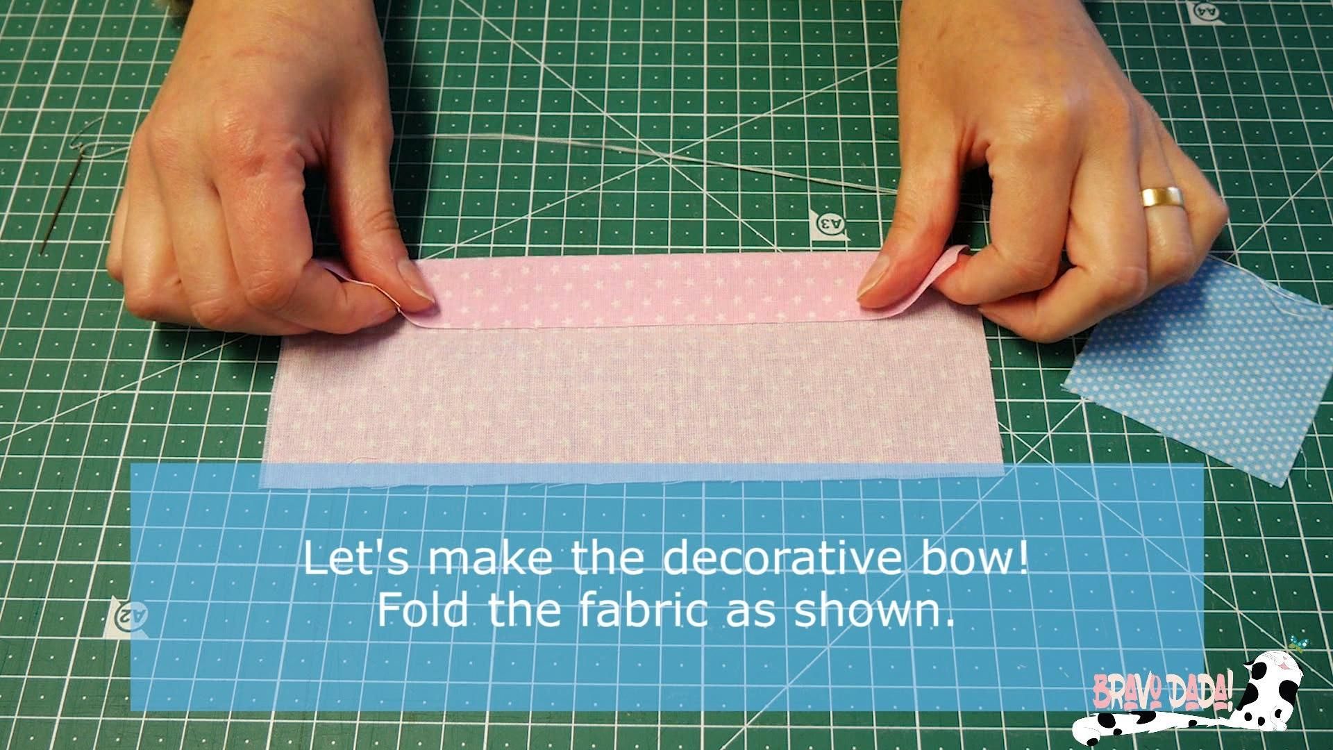 DIY How to Make a Quilted Sewing Machine Mat With Pockets and Thread ...