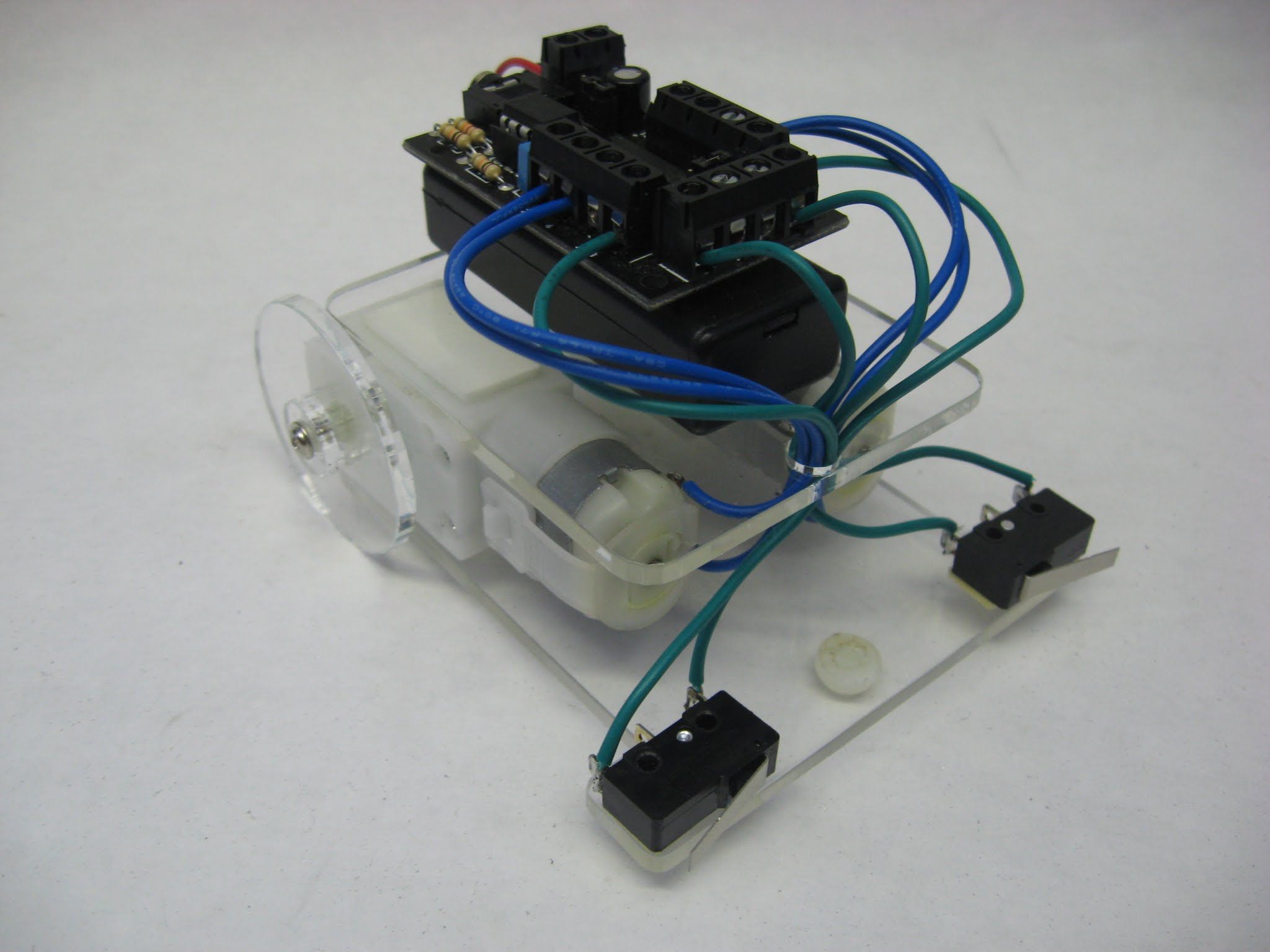 Picaxe MakerFaire Special Robot : 14 Steps (with Pictures) - Instructables