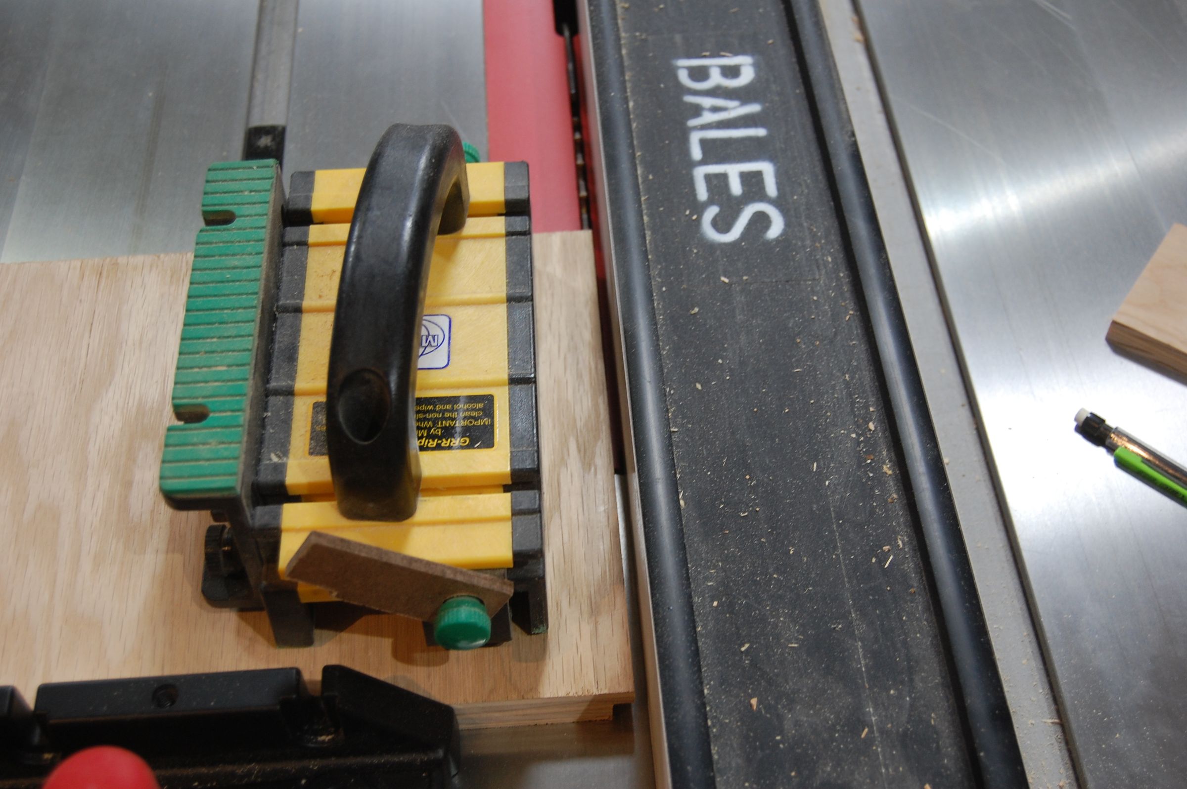 Lego Table : 15 Steps (with Pictures) - Instructables