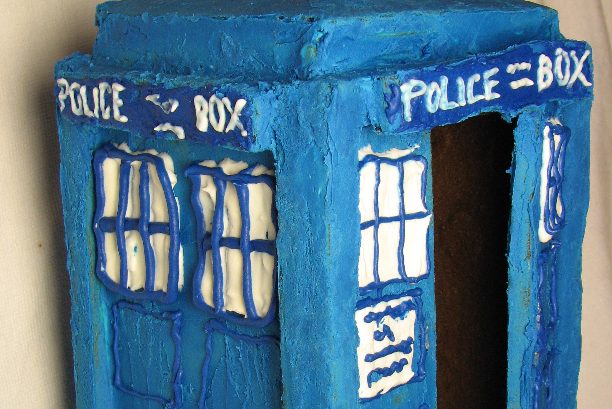 How to Make a Gingerbread Tardis (with Doctor) : 10 Steps (with ...