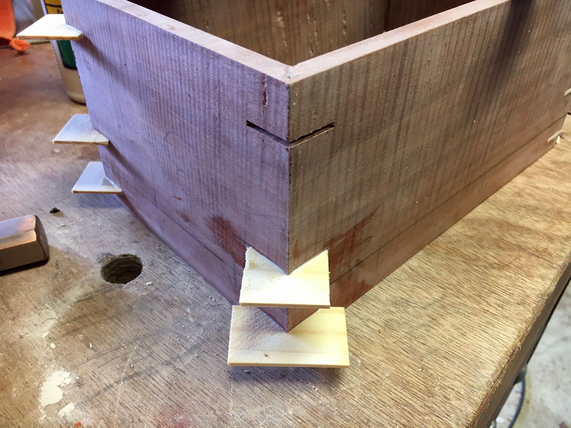 Simple and Elegant Wooden Box : 10 Steps (with Pictures) - Instructables