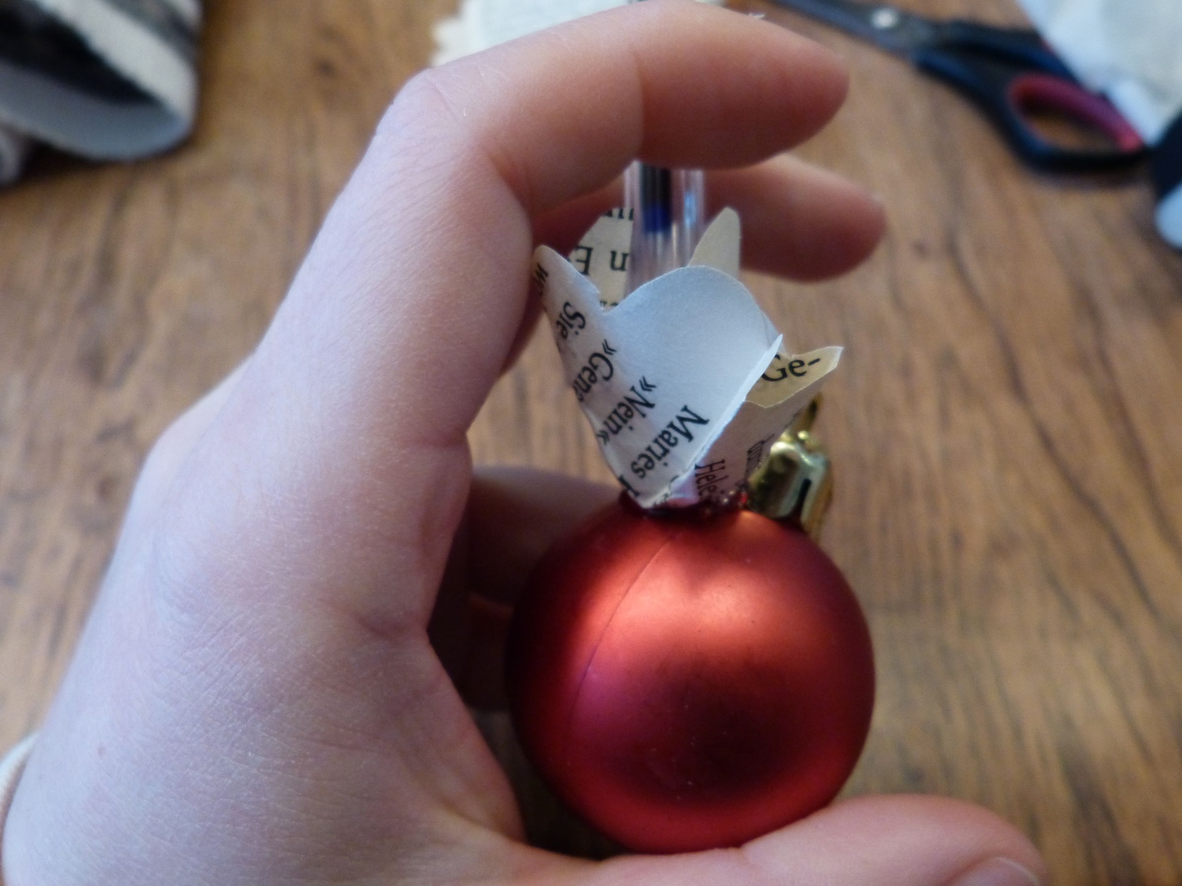 Book Page Balls : 6 Steps (with Pictures) - Instructables