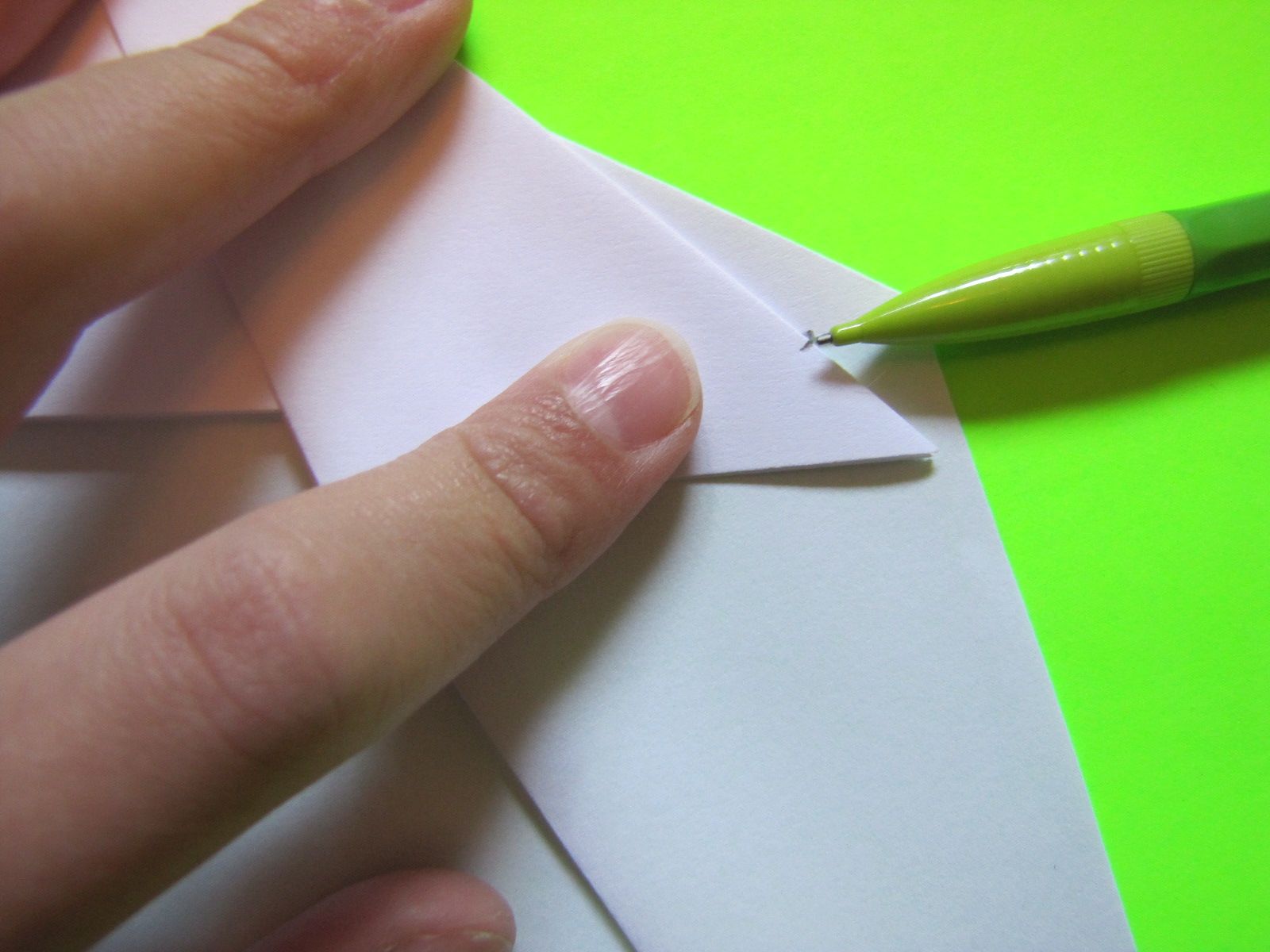 How to Make the Delta-Fighter Paper Plane : 12 Steps - Instructables