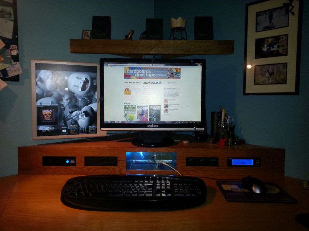 Corner Desk PC : 4 Steps (with Pictures) - Instructables