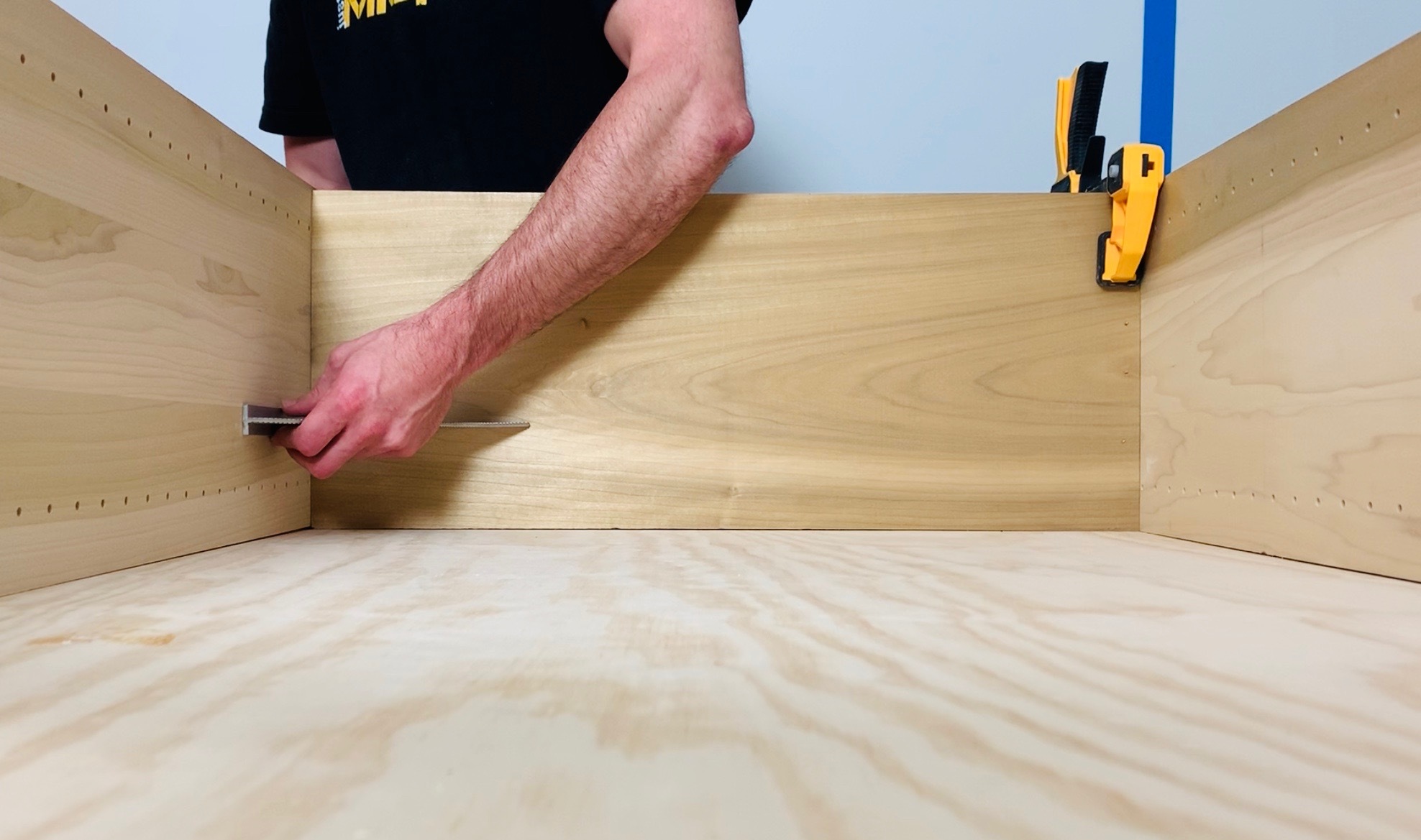 Build Your Own Hardwood Built-In Bookcases! : 8 Steps (with Pictures ...