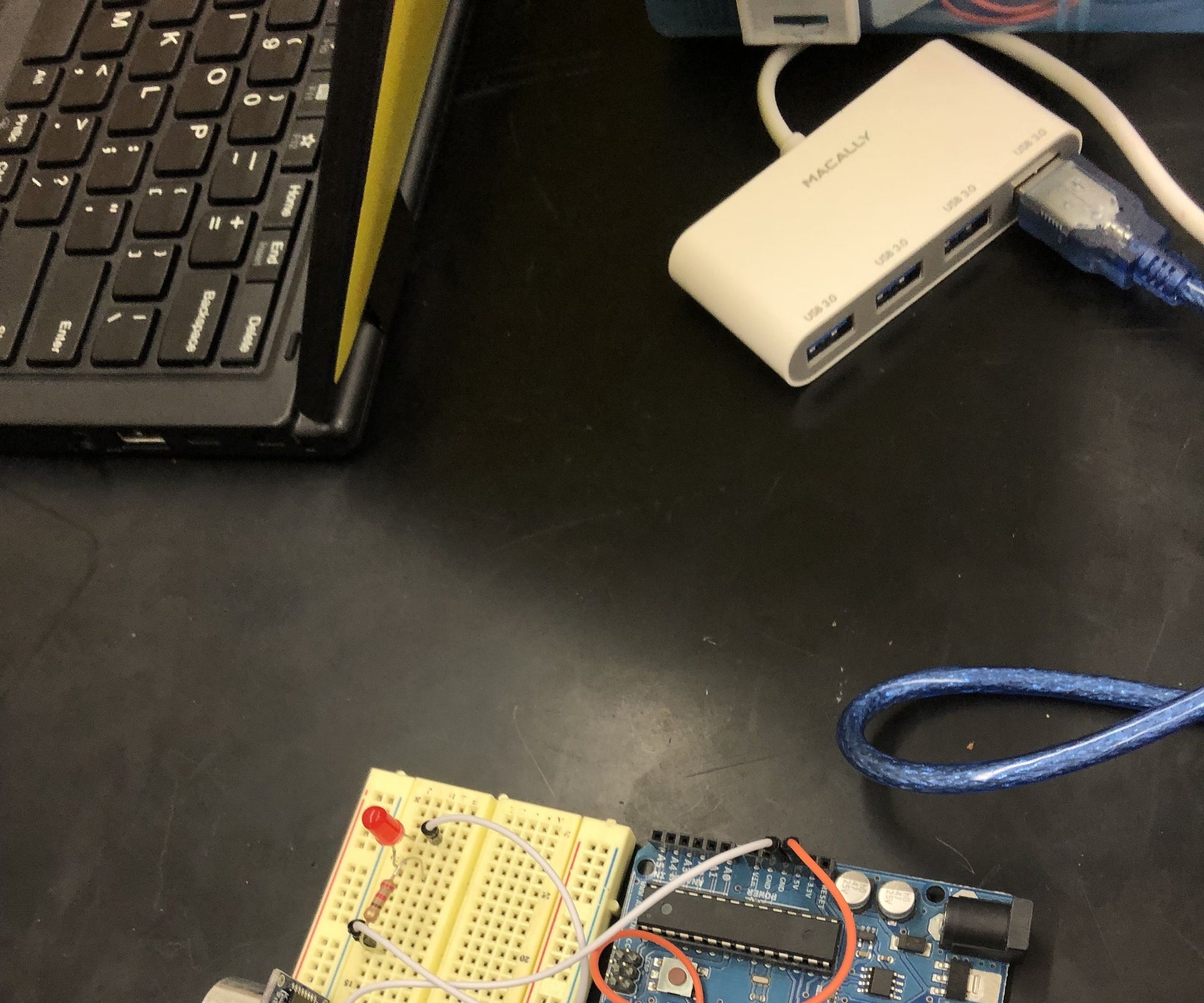 Sonar Range Finder (Angella, Kwadwo and Julie) : 4 Steps - Instructables