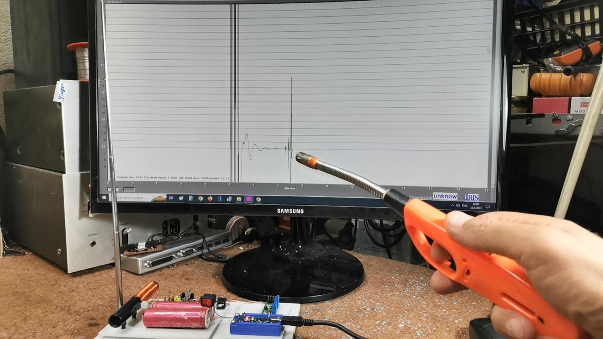 DIY Simple Arduino 24 7 Lightning Monitoring System With Graph and Data ...