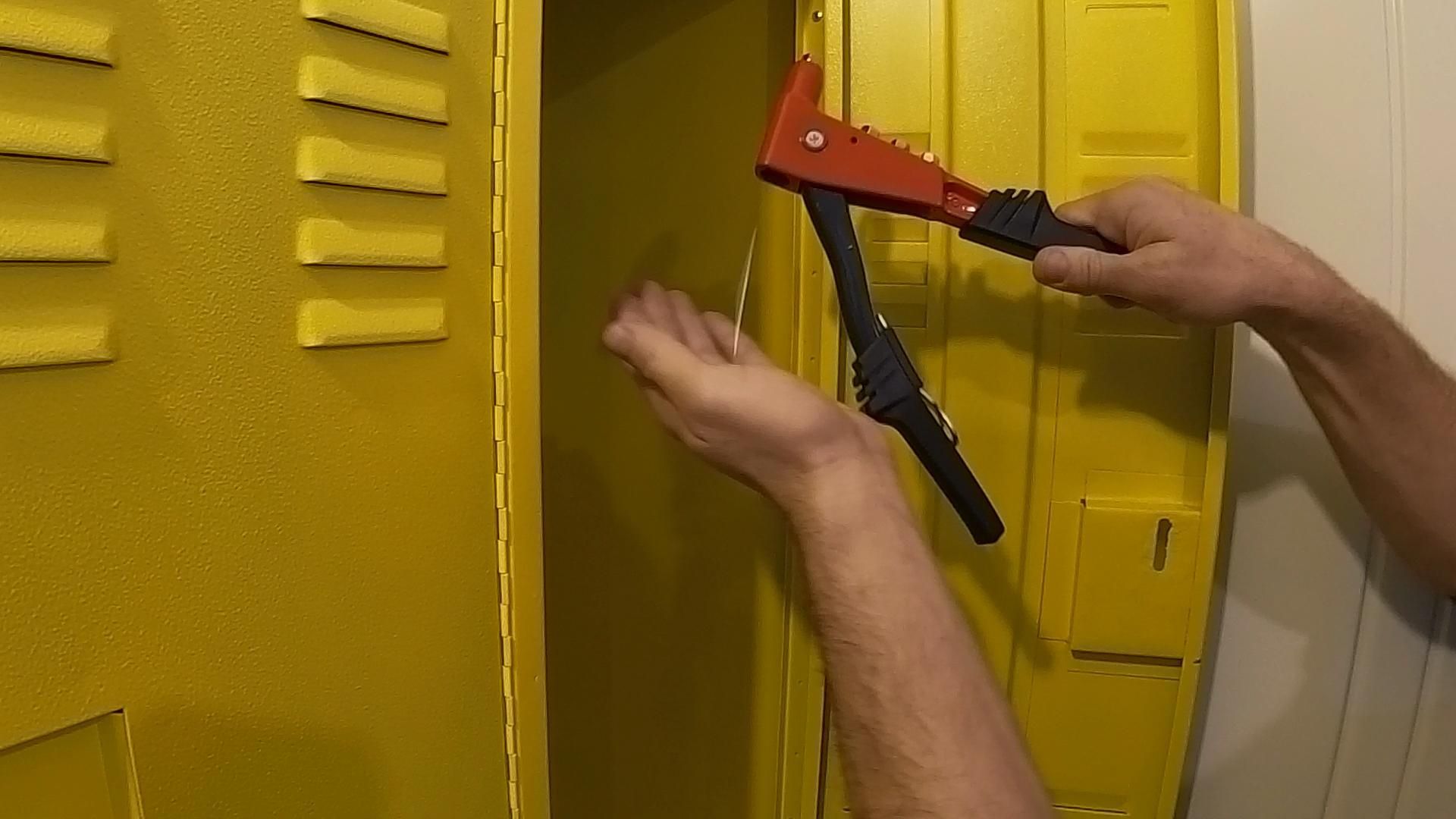 Bringing Back to Life Old Metal Locker Cabinet : 10 Steps (with ...