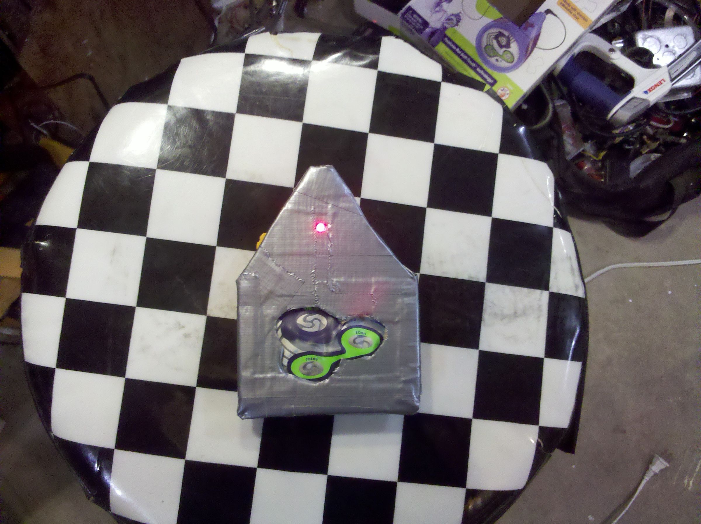 The Duck Tape Radio. : 8 Steps - Instructables