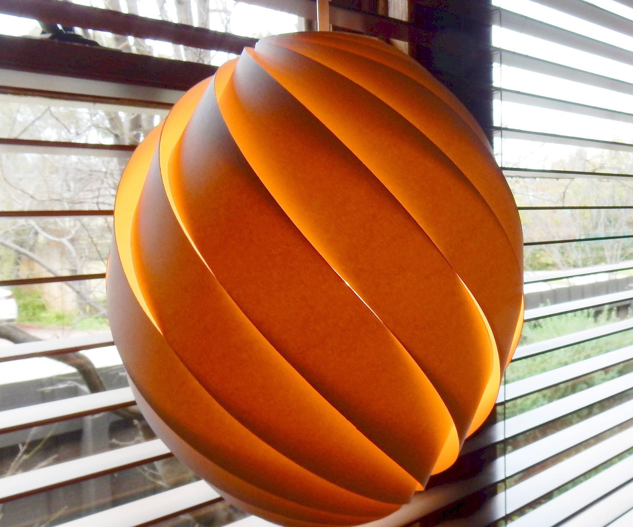 Swirl Pendant Lamp : 14 Steps (with Pictures) - Instructables