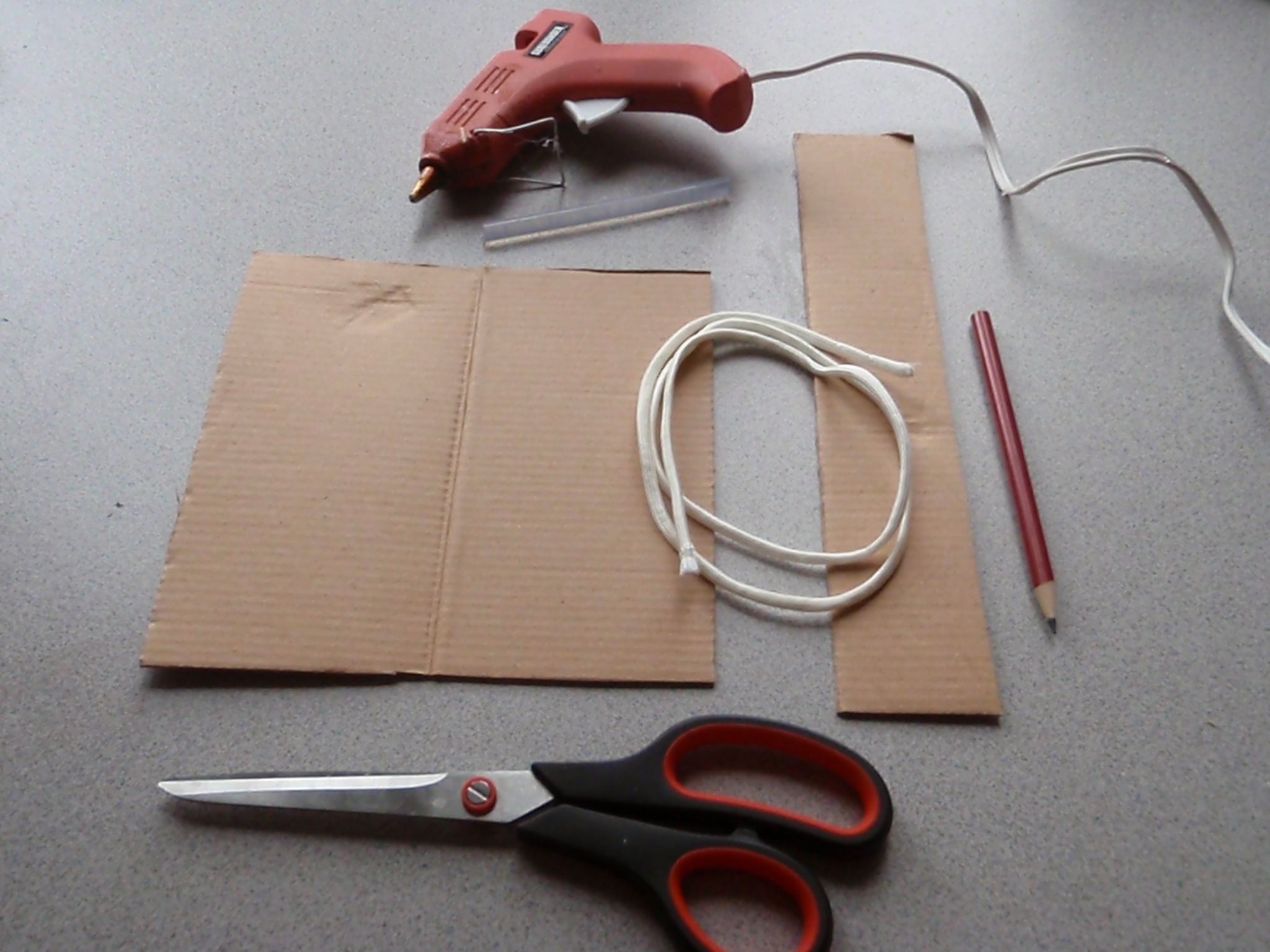 Cardboard Pencil Case : 6 Steps - Instructables