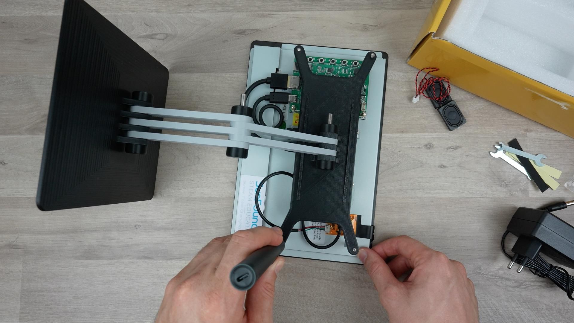 Raspberry Pi Base Family Planner : 5 Steps (with Pictures) - Instructables