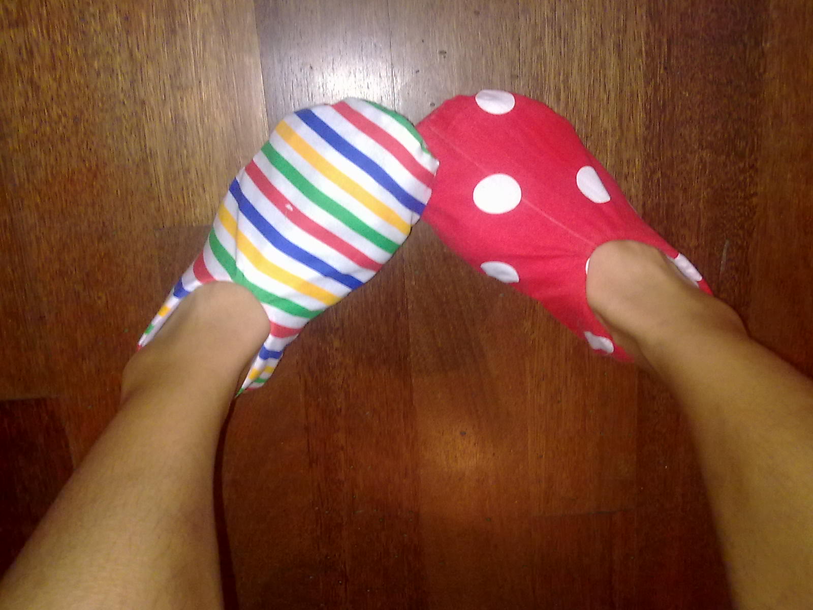 Reversible Soft Slipper Shoes : 7 Steps (with Pictures) - Instructables