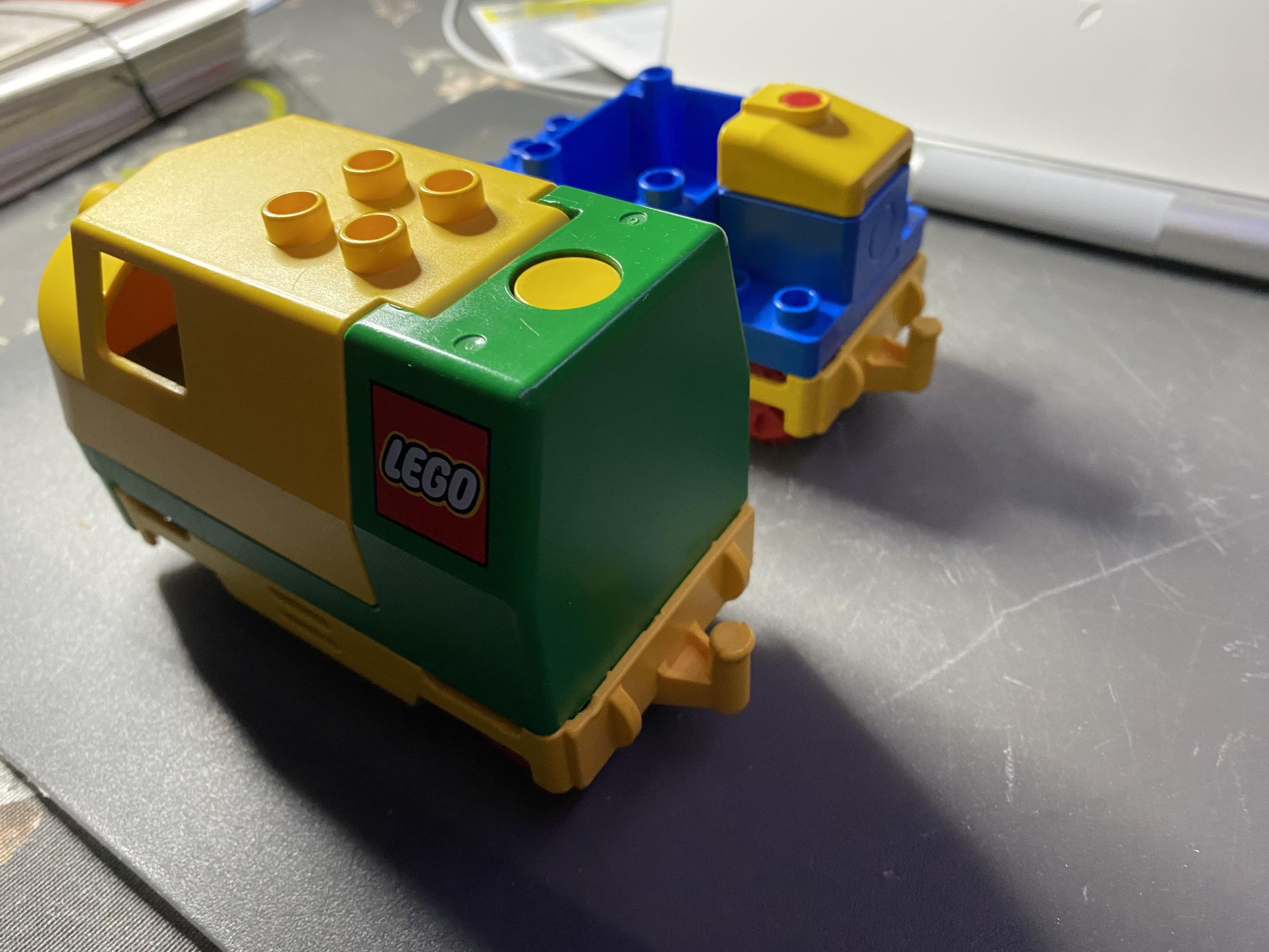 Repair of a Lego Duplo 2933 and a Duplo 2962 Train Engine - Instructables