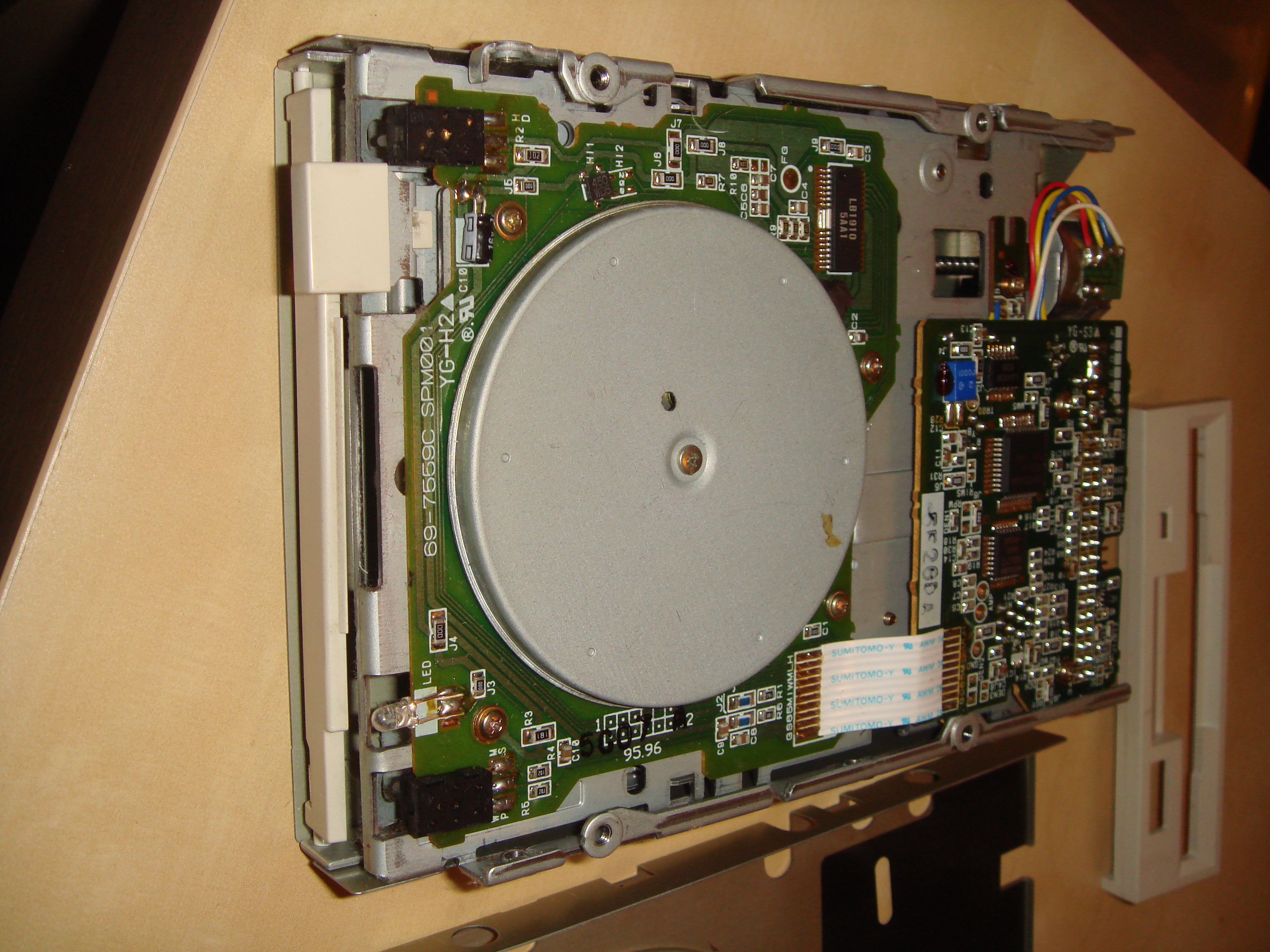 Floppy Drive Salvage : 3 Steps - Instructables