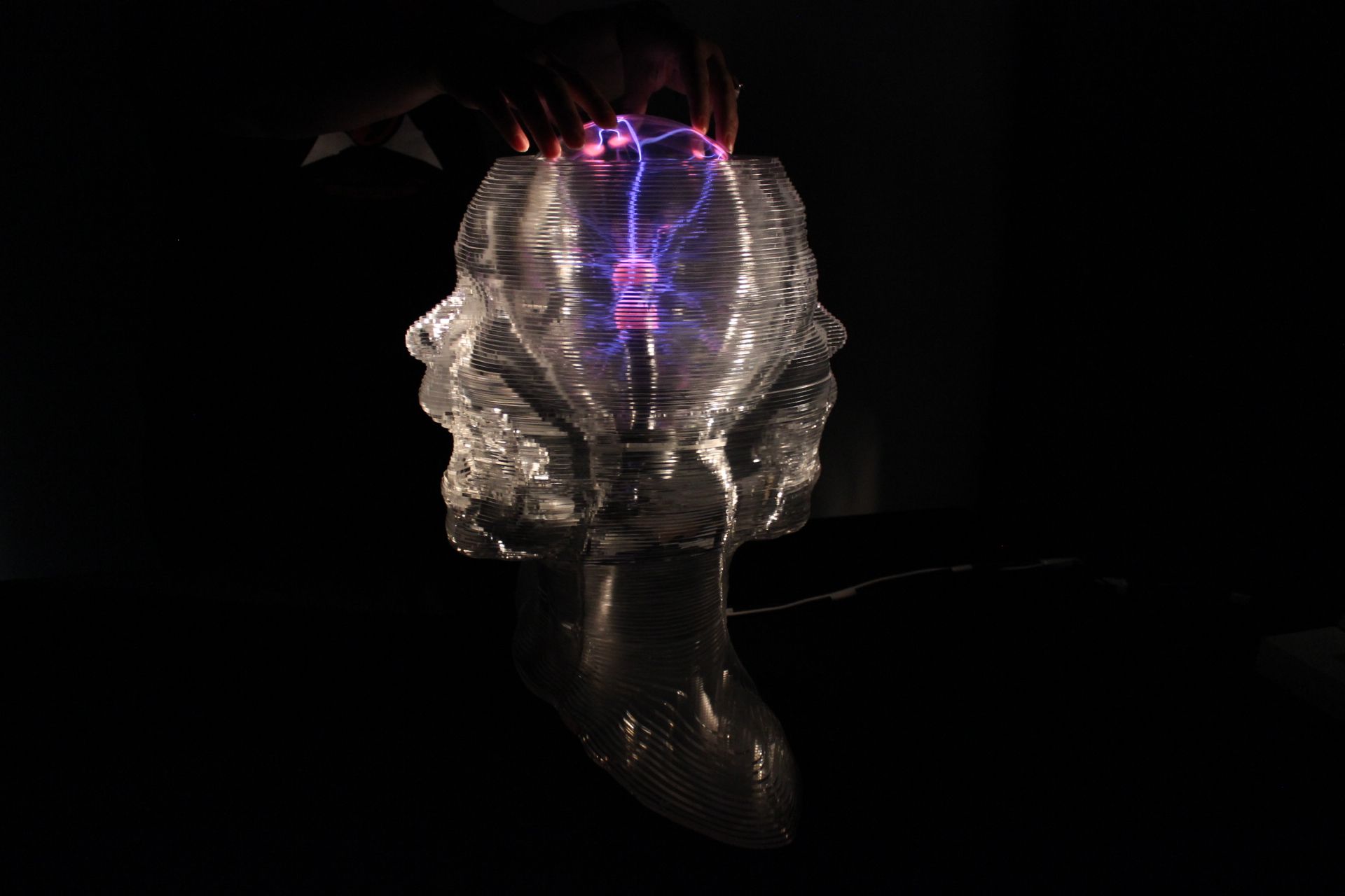 Interactive Sculpture (Talking Double Head by Touching Plasma Ball) : 7 ...