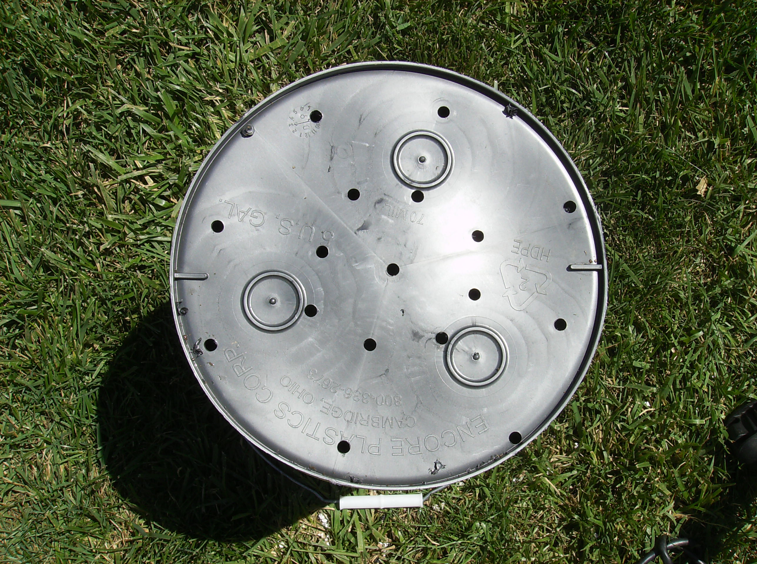 How to Build a Simple and Basic Double Tomato Container With Water ...