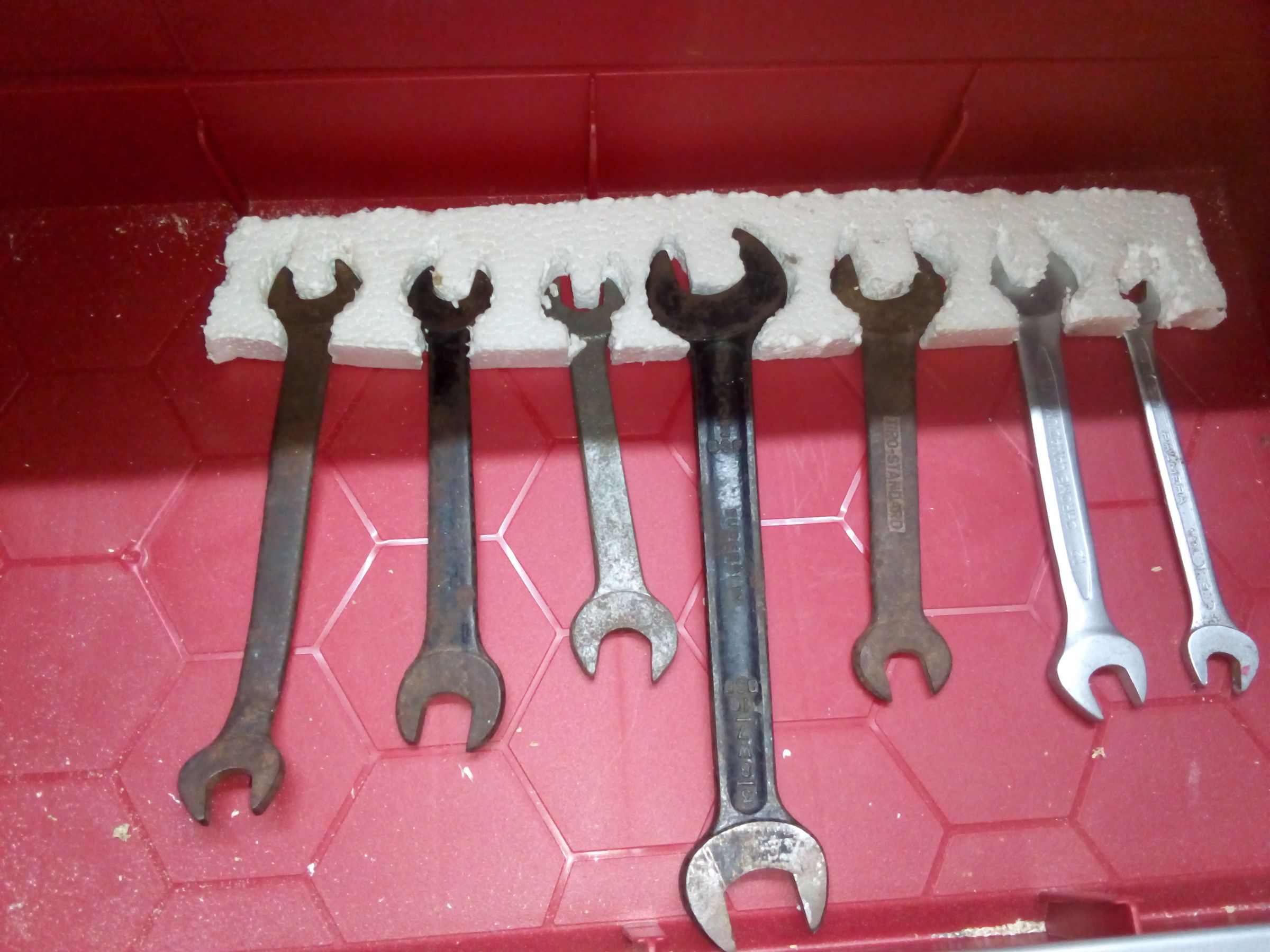 Redneck Drawer Tool Organizer : 5 Steps (with Pictures) - Instructables