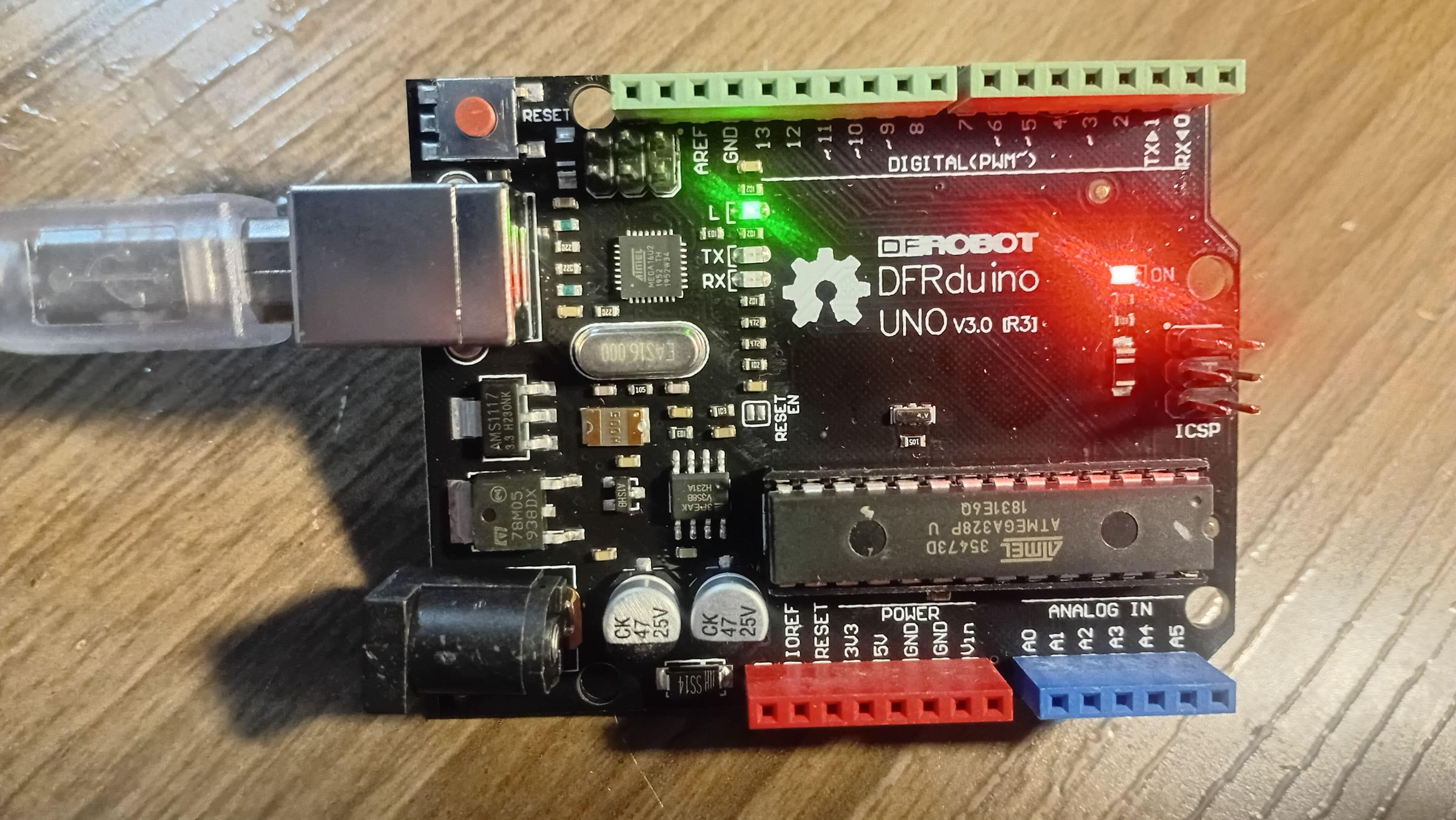 How to Blink a LED - Lesson #1 : 9 Steps - Instructables