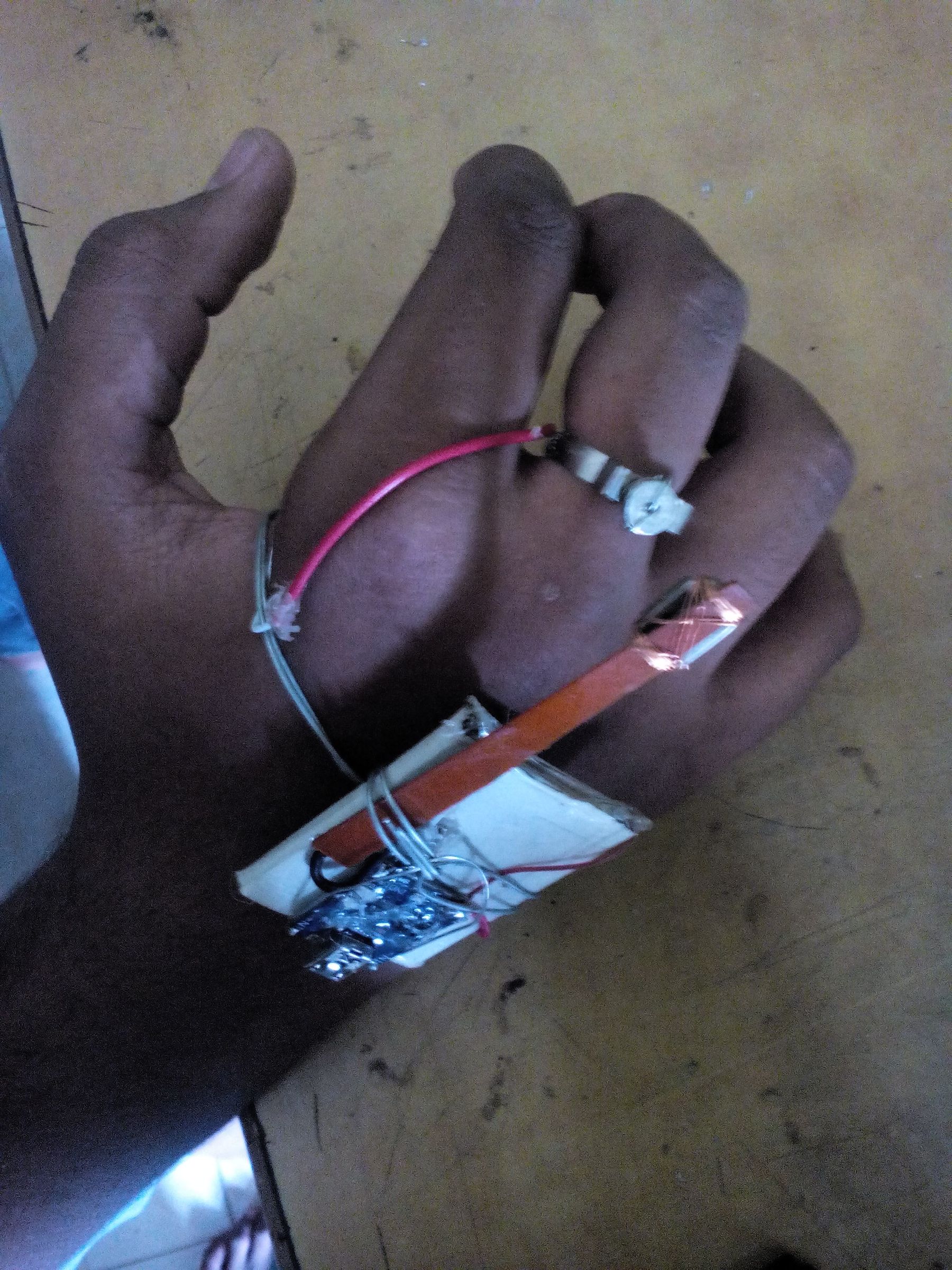 IRON MAN Themed Rechargeable Flashlight : 8 Steps (with Pictures ...