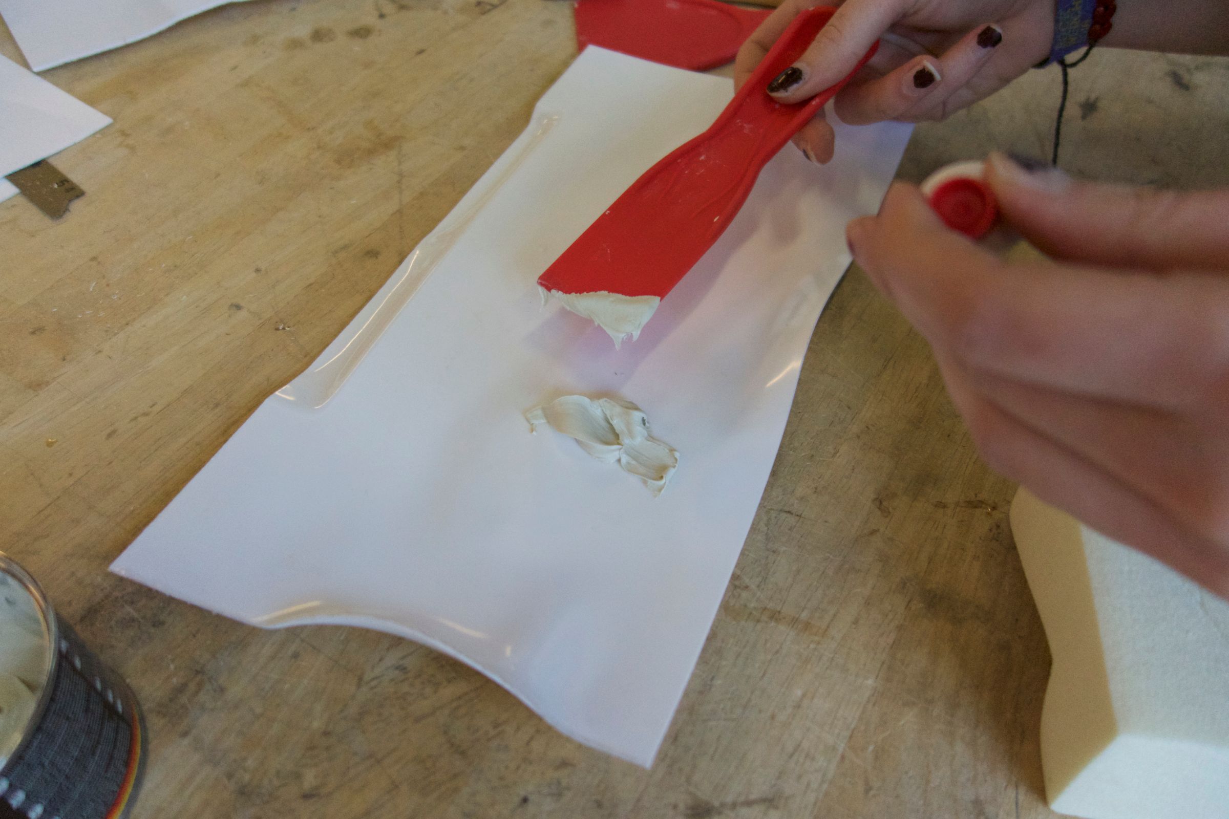 Foam Finishing With Putty Filler - Werkplaatsidc : 7 Steps (with ...
