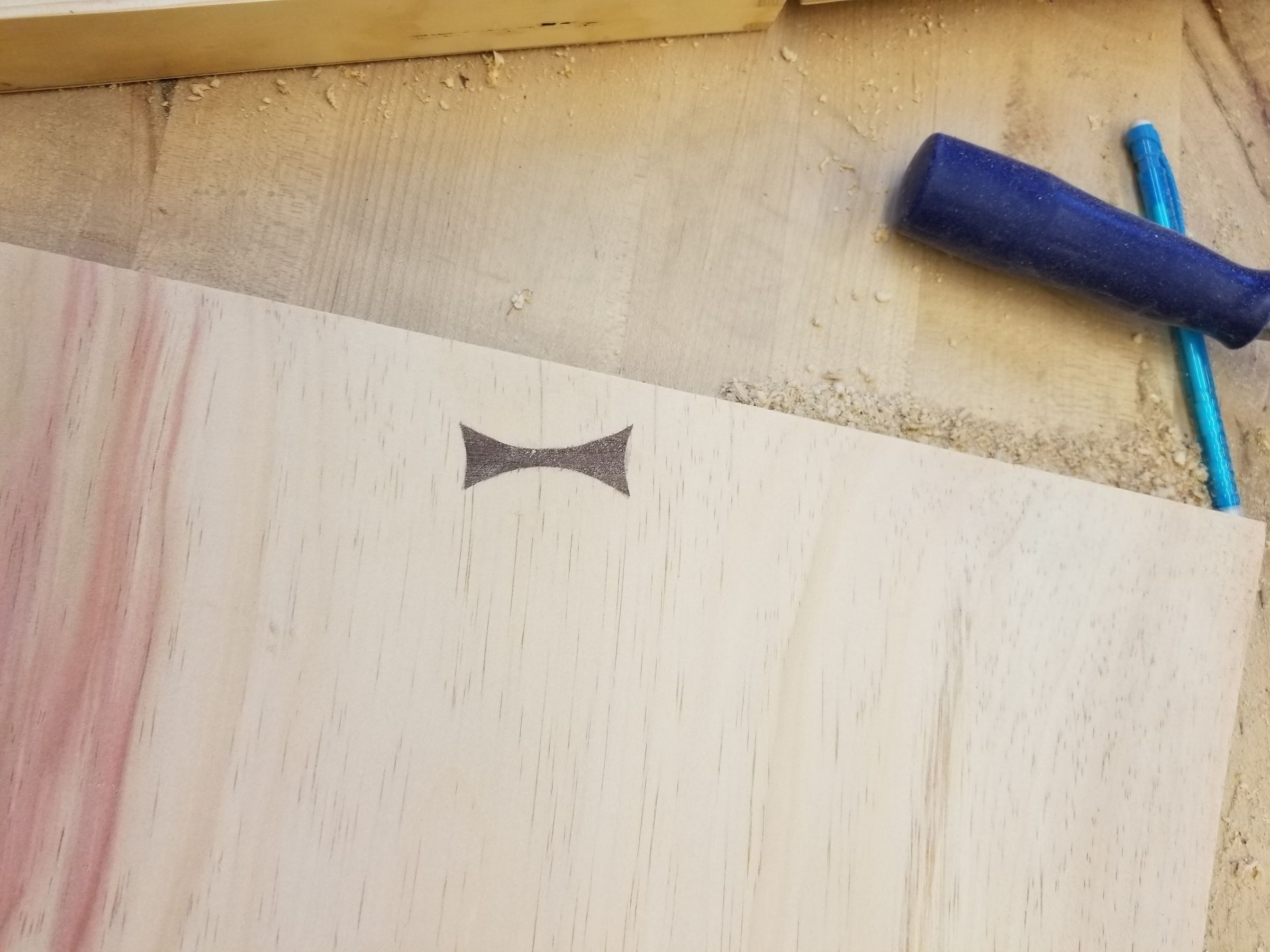 Pinewood Desk : 8 Steps (with Pictures) - Instructables