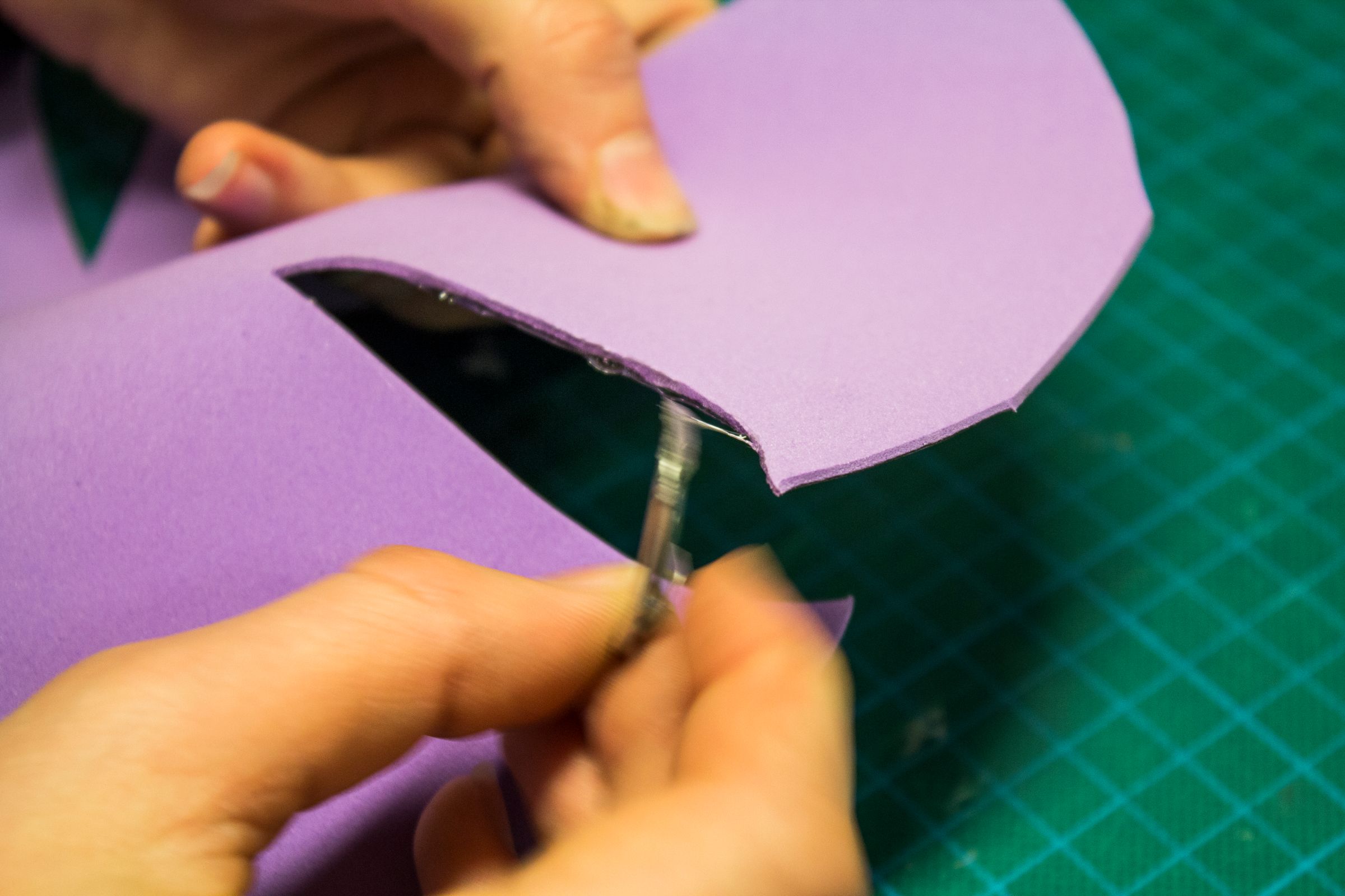 EVA Foam Werkplaats IDC : 4 Steps - Instructables
