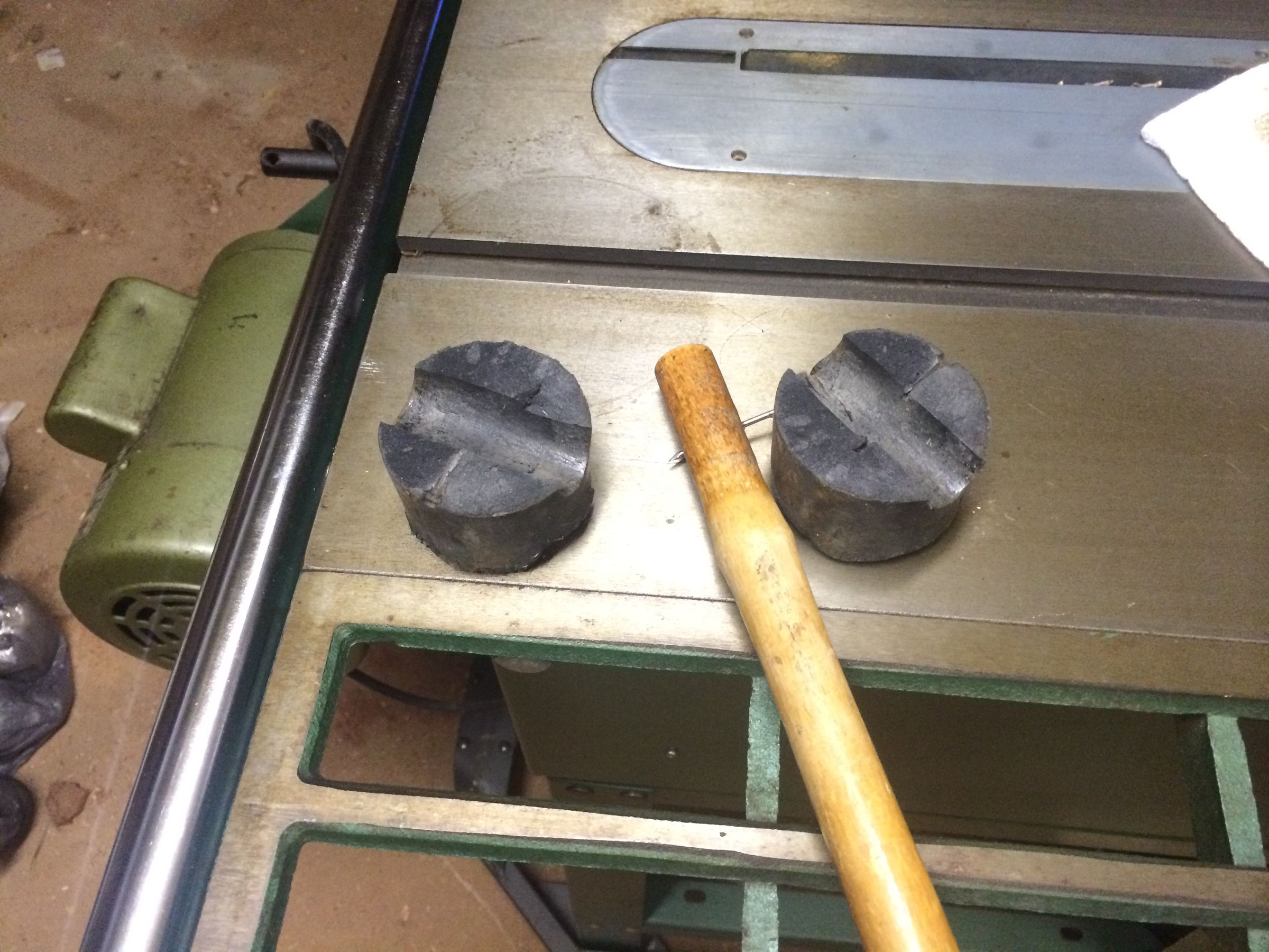 Hatchet Handle Replacement : 10 Steps (with Pictures) - Instructables