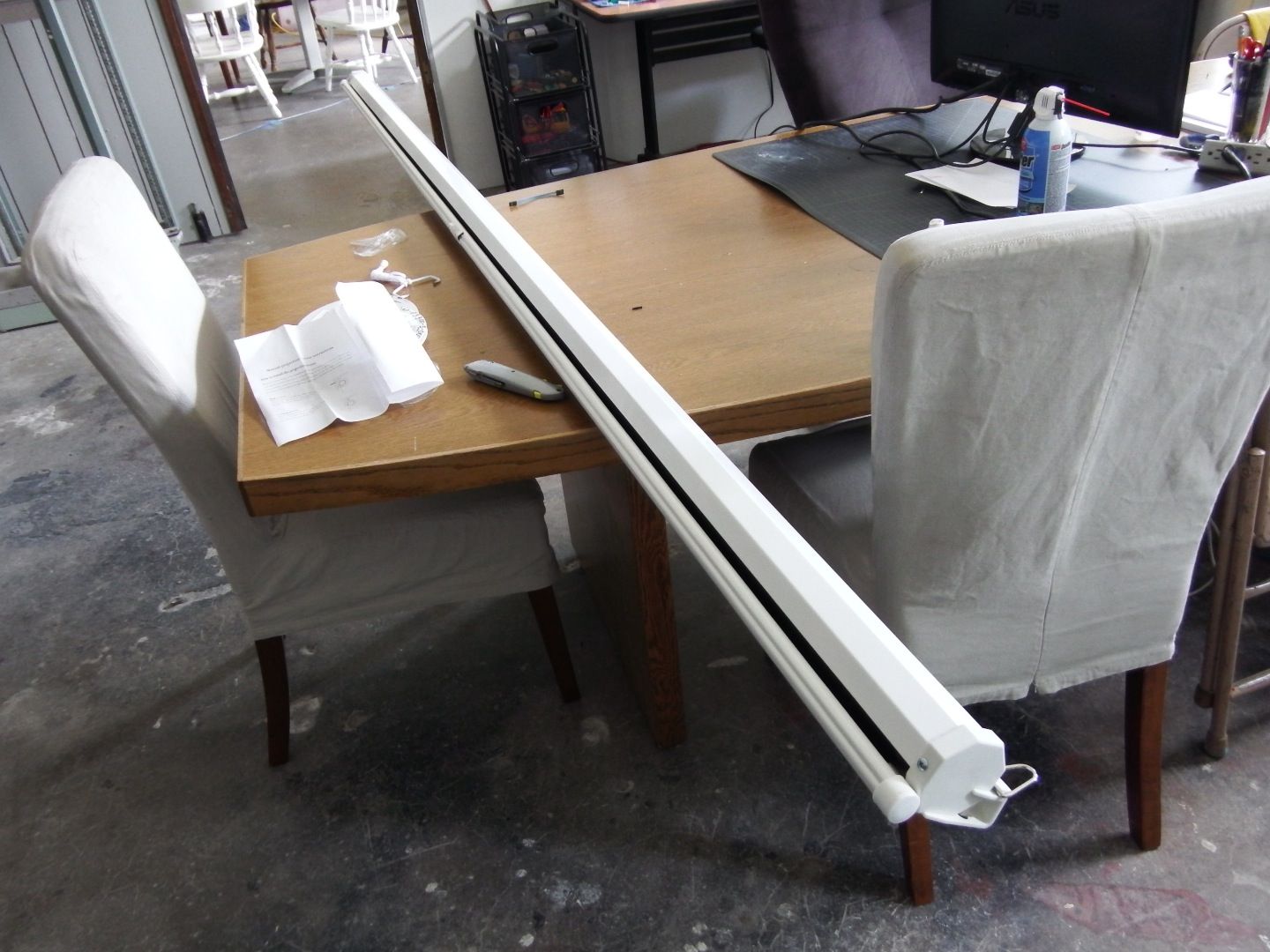 How to Hang a Projector Screen - Instructables