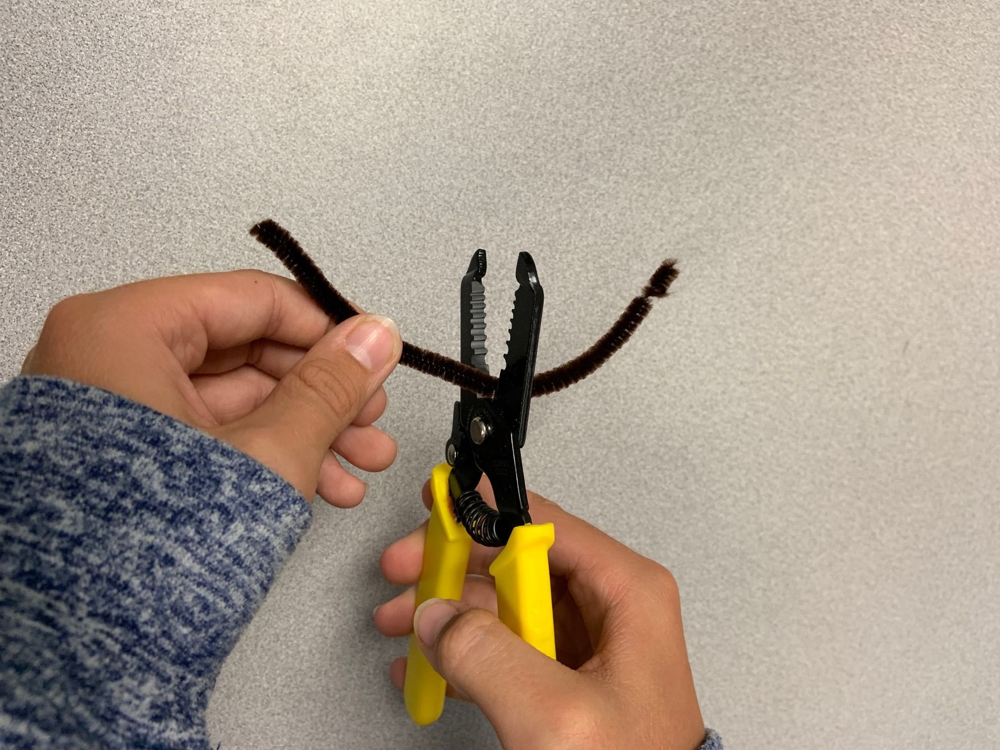 Sling Shot : 4 Steps - Instructables