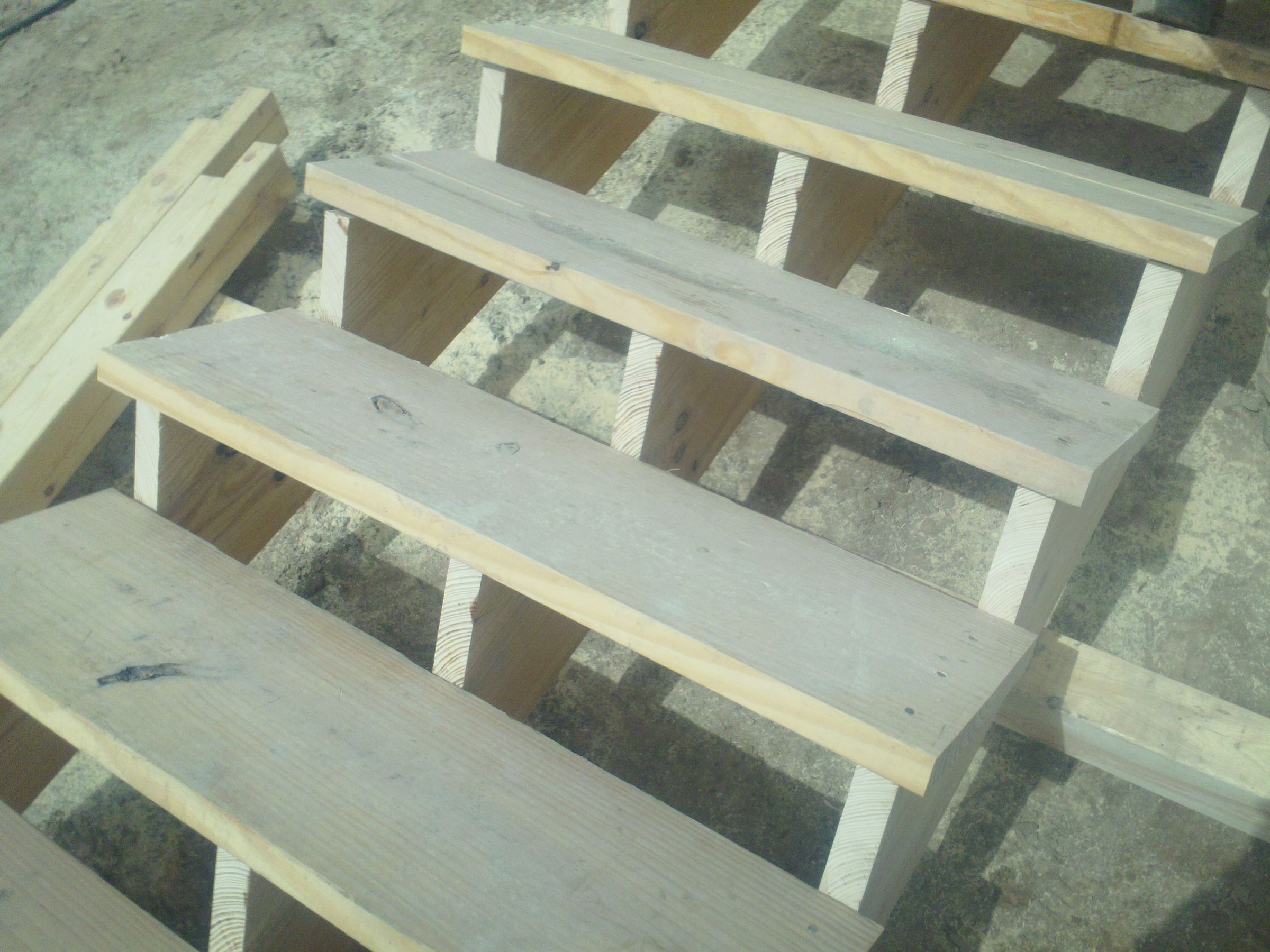 Self Standing Staircase : 7 Steps (with Pictures) - Instructables