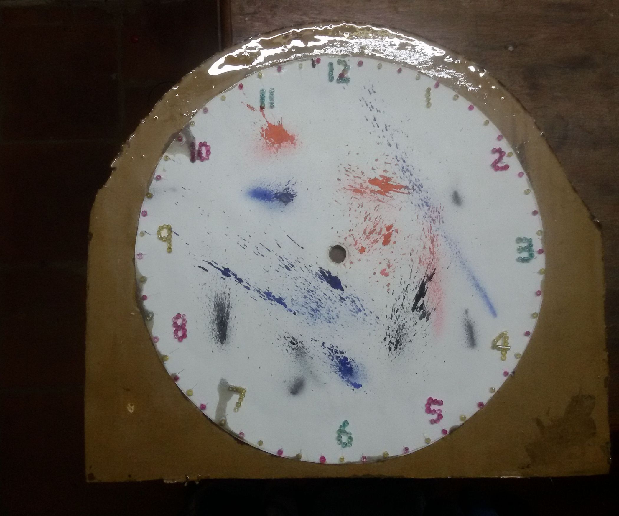CUSTOMIZED DECORATIVE CLOCK : 11 Steps - Instructables