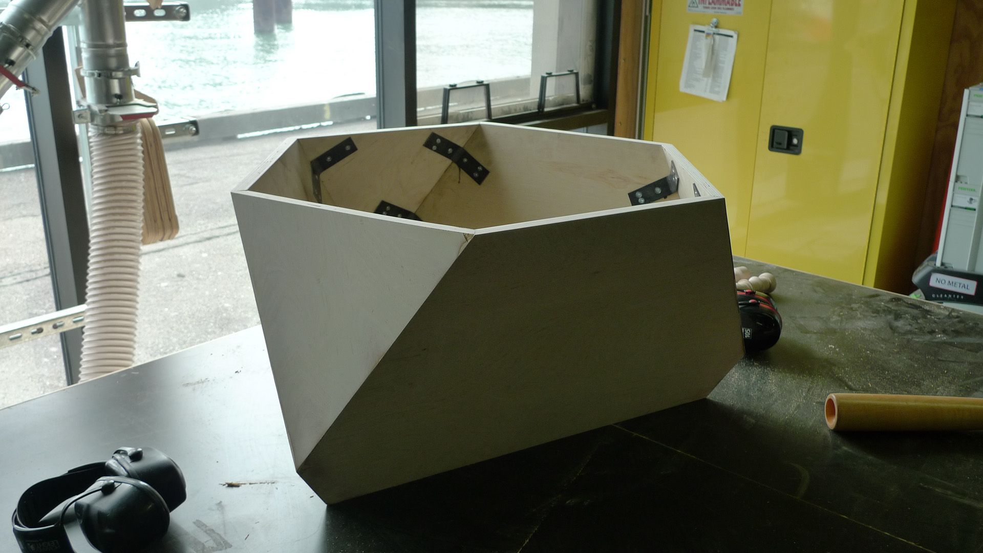 Tetra Table : 24 Steps (with Pictures) - Instructables