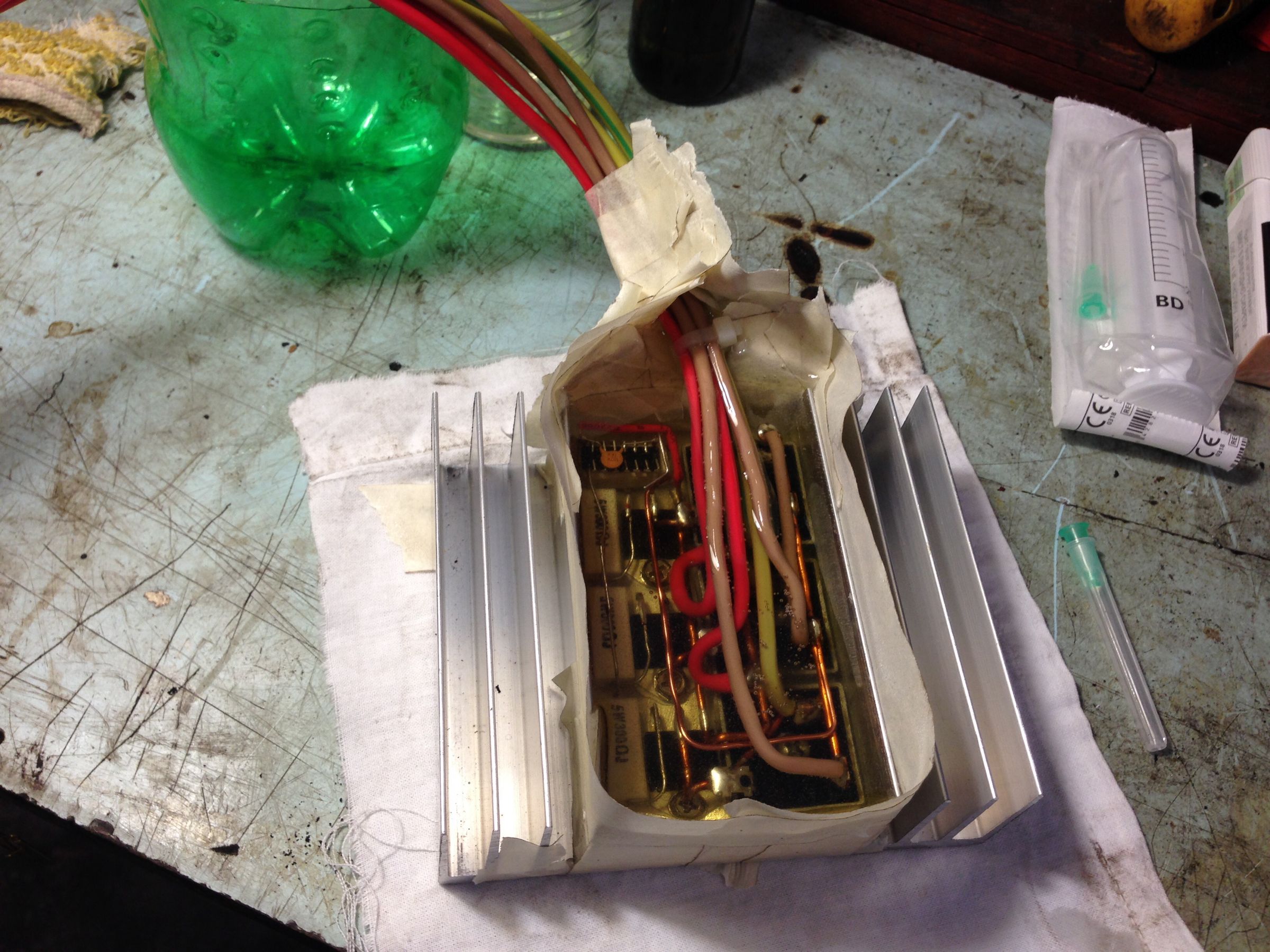 Dead Bug Prototyping and Freeform Electronics : 12 Steps (with Pictures ...