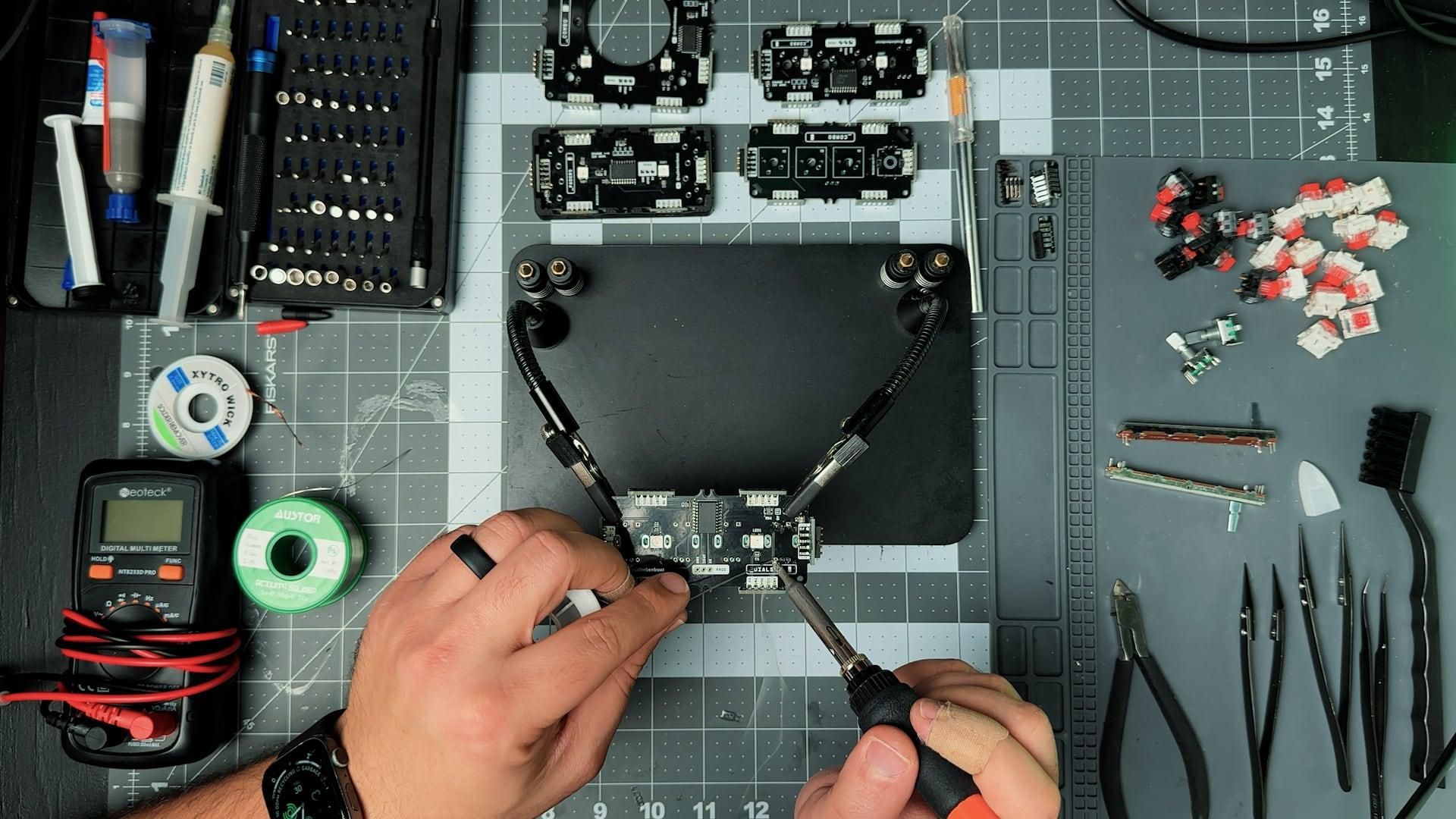 Modular Macro Keyboard System — Ocreeb MK2 : 12 Steps (with Pictures ...