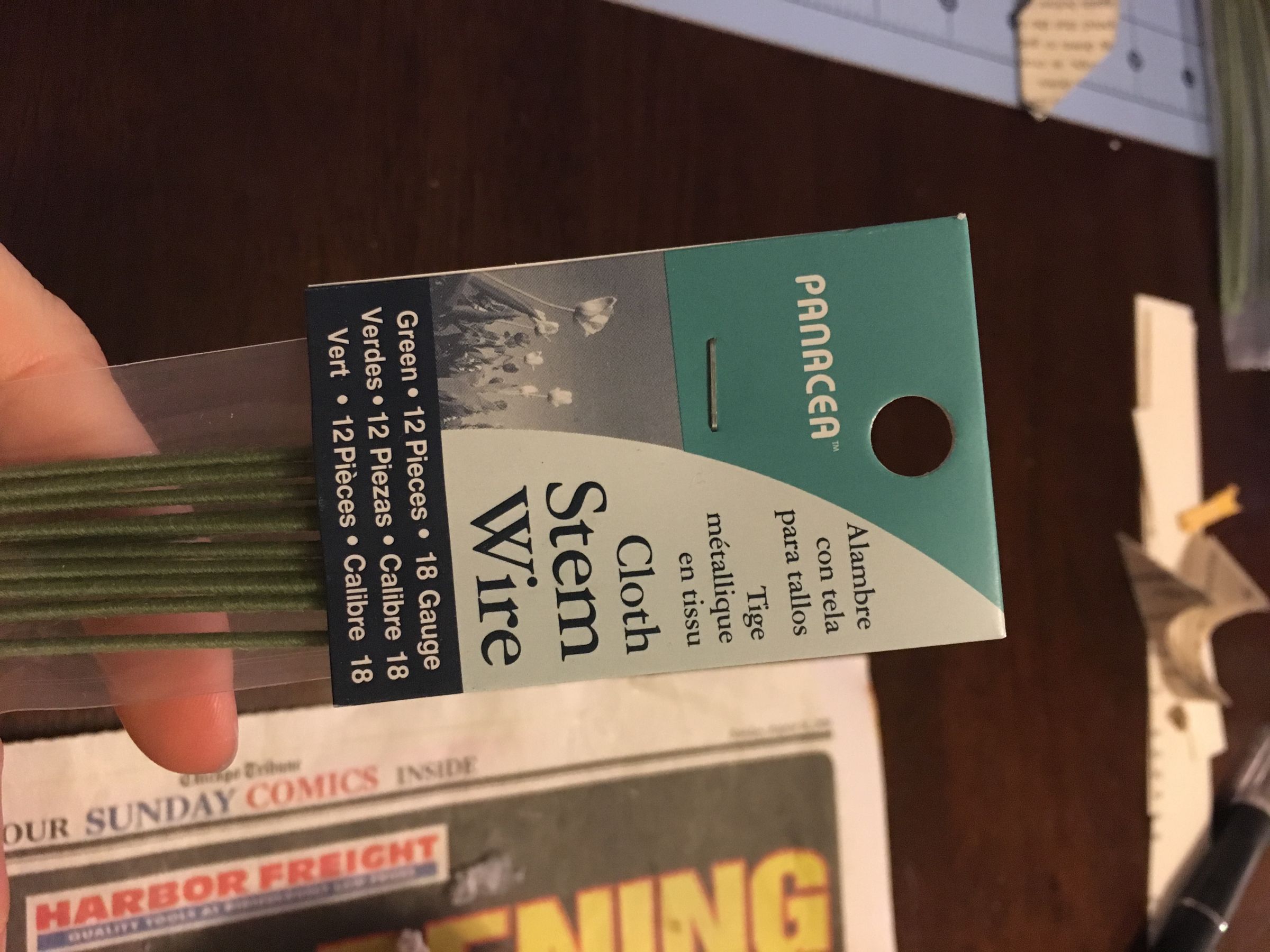 How to Make Book Page Flowers : 7 Steps (with Pictures) - Instructables