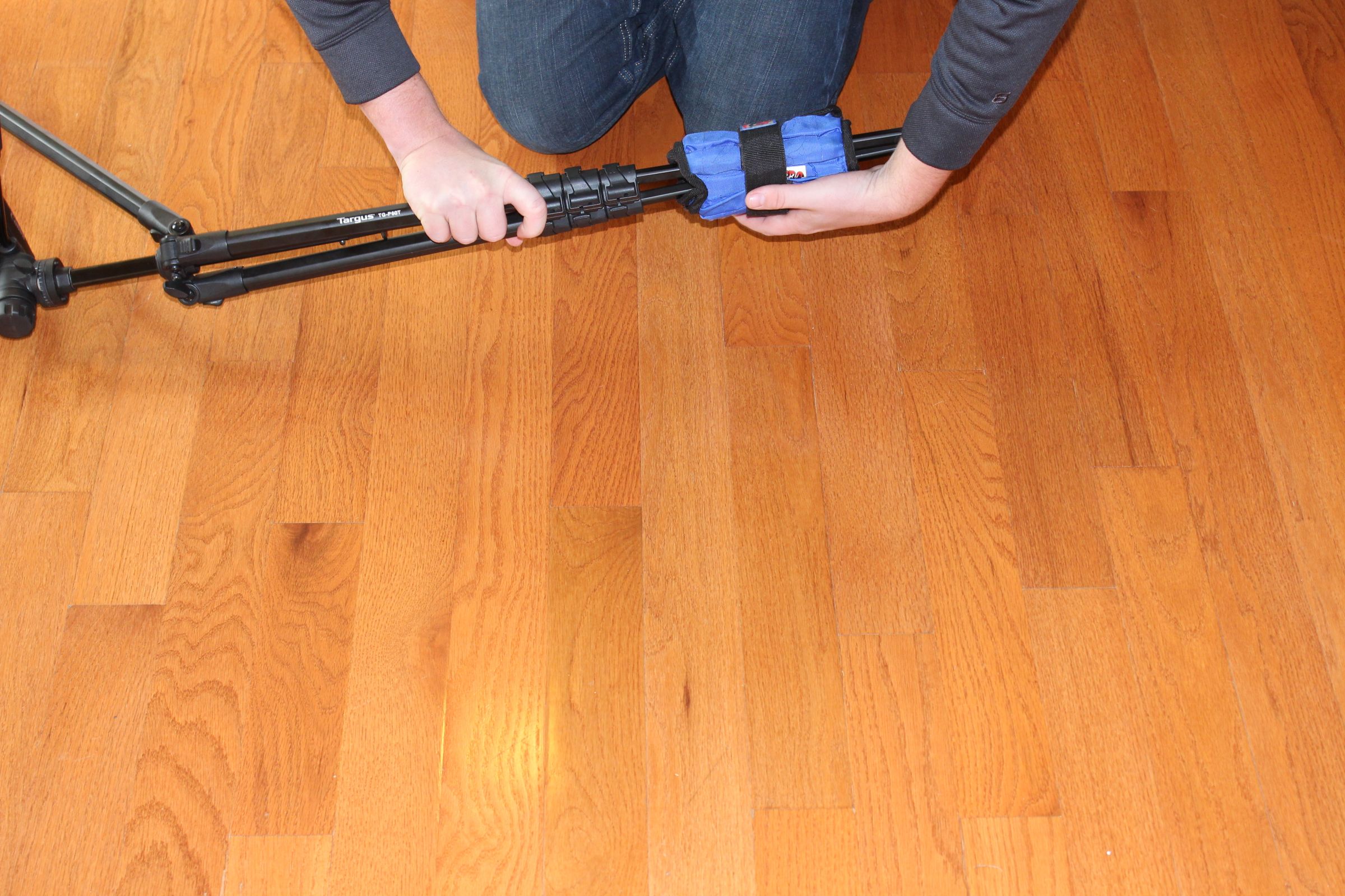 Using a Tripod for Ground Level Filming : 7 Steps (with Pictures ...
