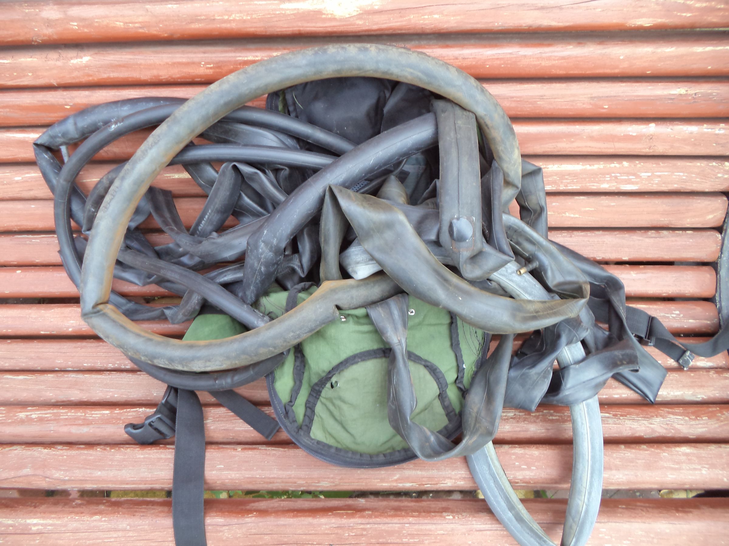 Backpack Cargo Net From Inner Tubes : 26 Steps (with Pictures ...