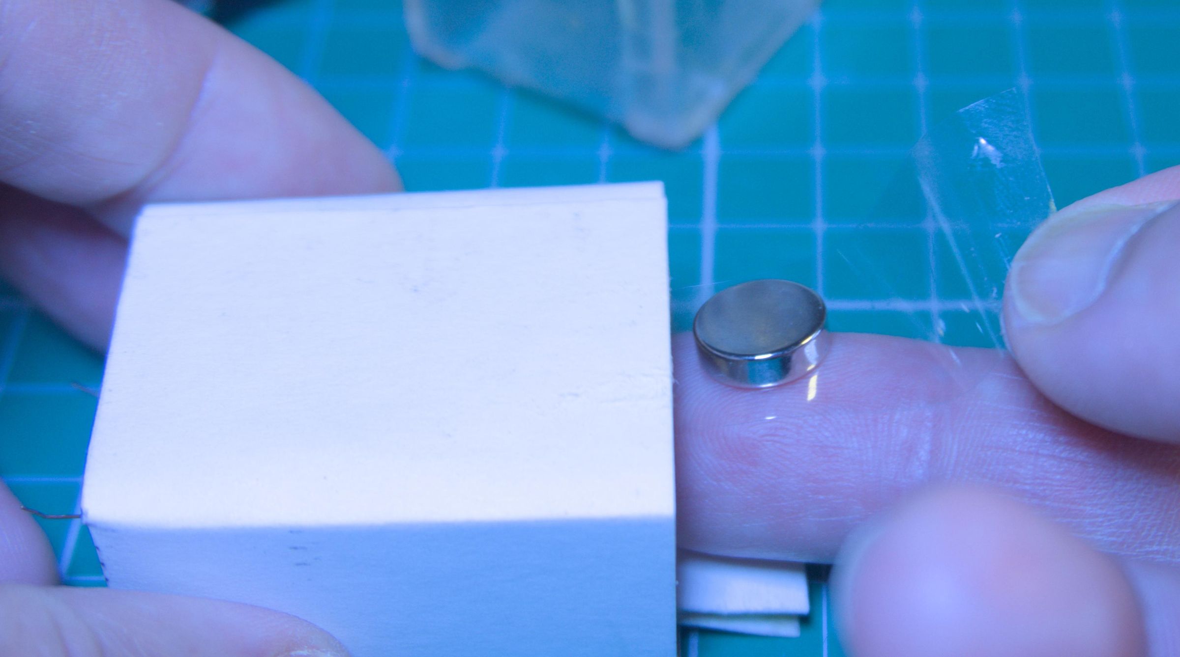 Electronic Flapping Butterfly : 4 Steps (with Pictures) - Instructables