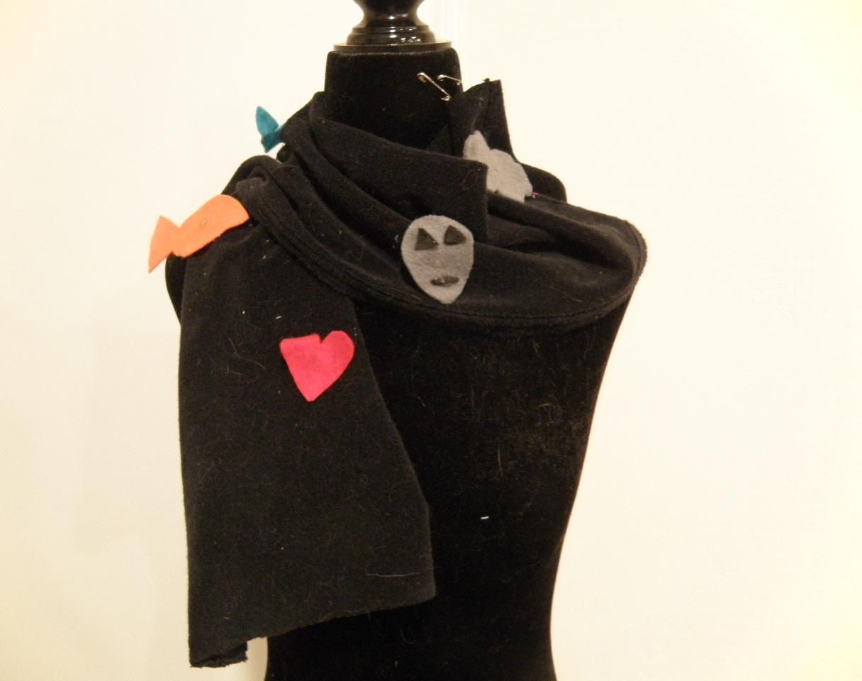 How to Make a Custom Scarf - Change the Decorations on It! : 4 Steps ...